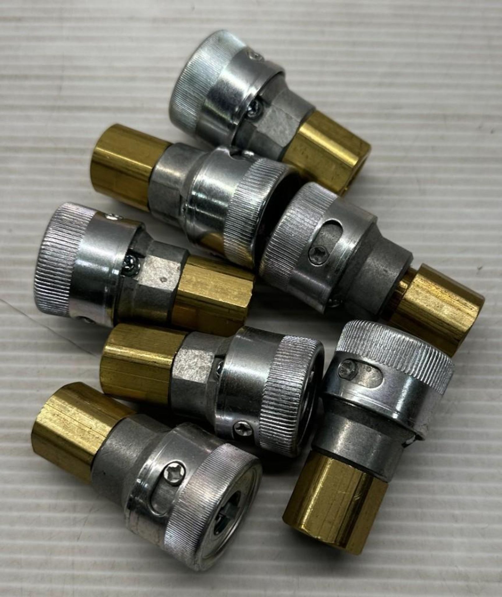 Parker TL-251-4FP Pneumatic Twist-Lock Quick Coupler 1/4 NPT Female ...