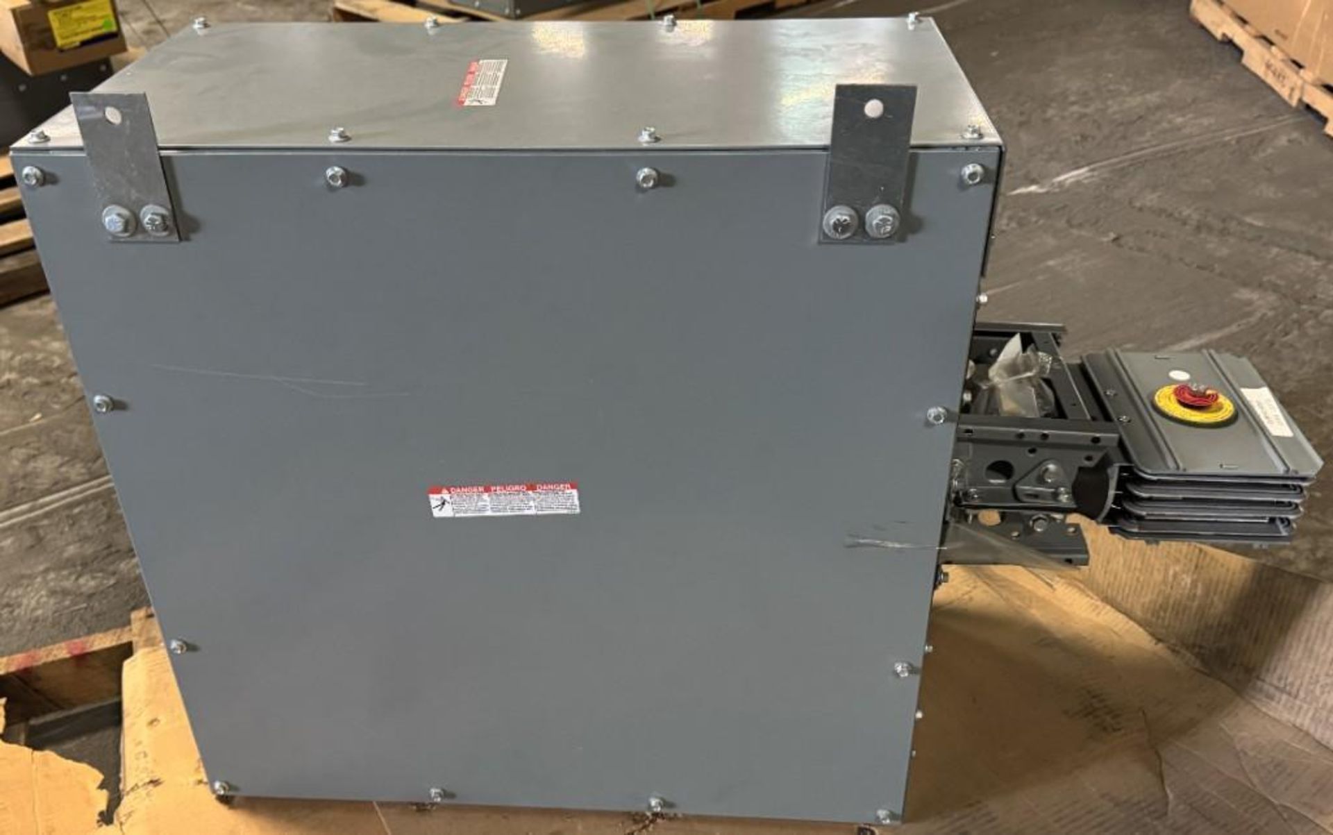 Square D #: AFH2316G10ETBBM I-Line II Busway Fitting