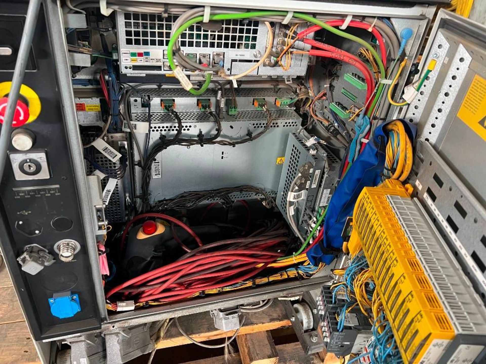 ABB #IRB 7600 M2004 Robot & Controller Year: 2012 Has Teach Pendant