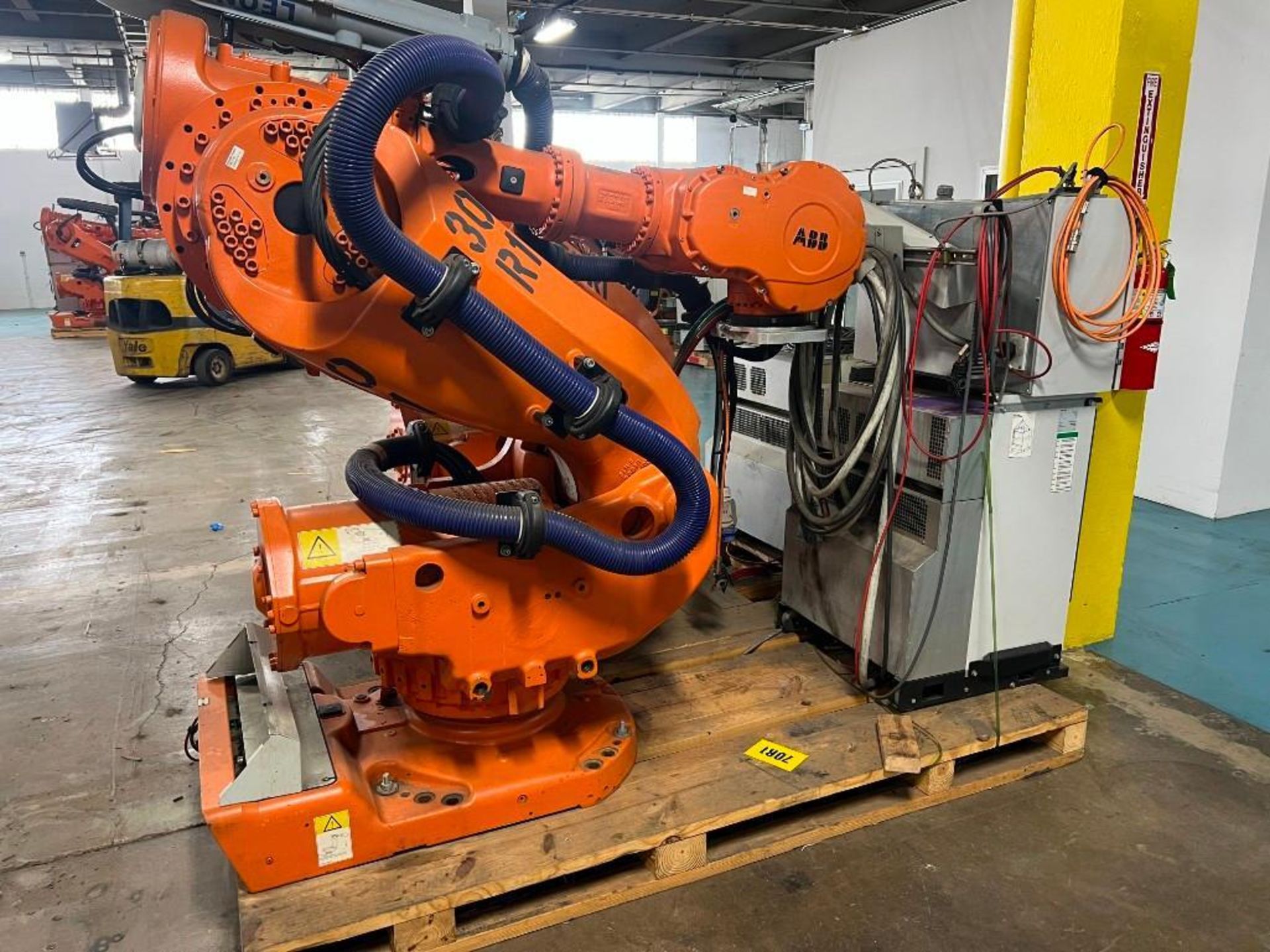ABB #IRB 7600 M2004 Robot & Controller Year: 2012 No Teach Pendant