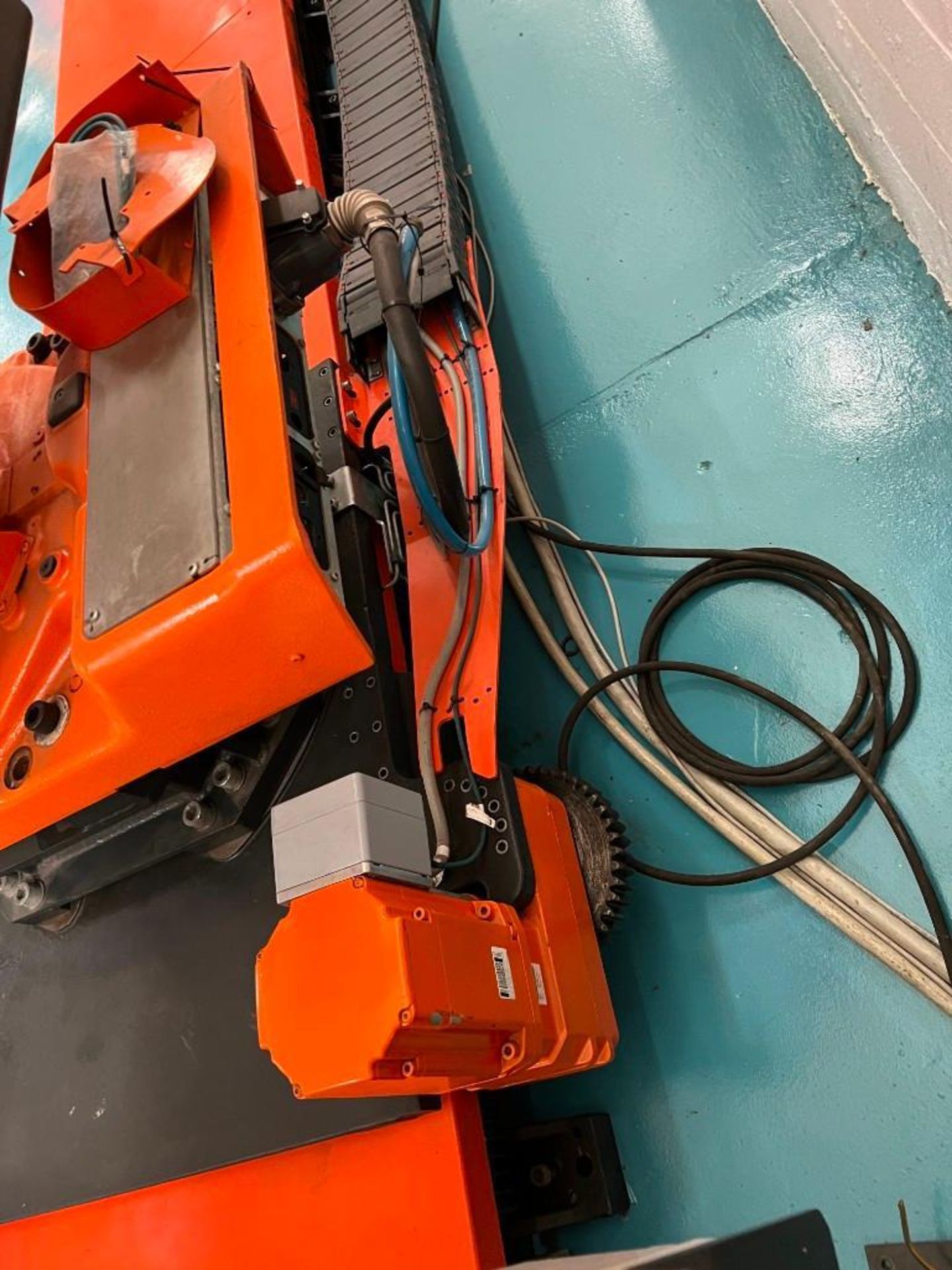 Loading Fee: $ 400.00 ABB #7600 IRC5 Robot w/Linear Track Rail 325Kg ...