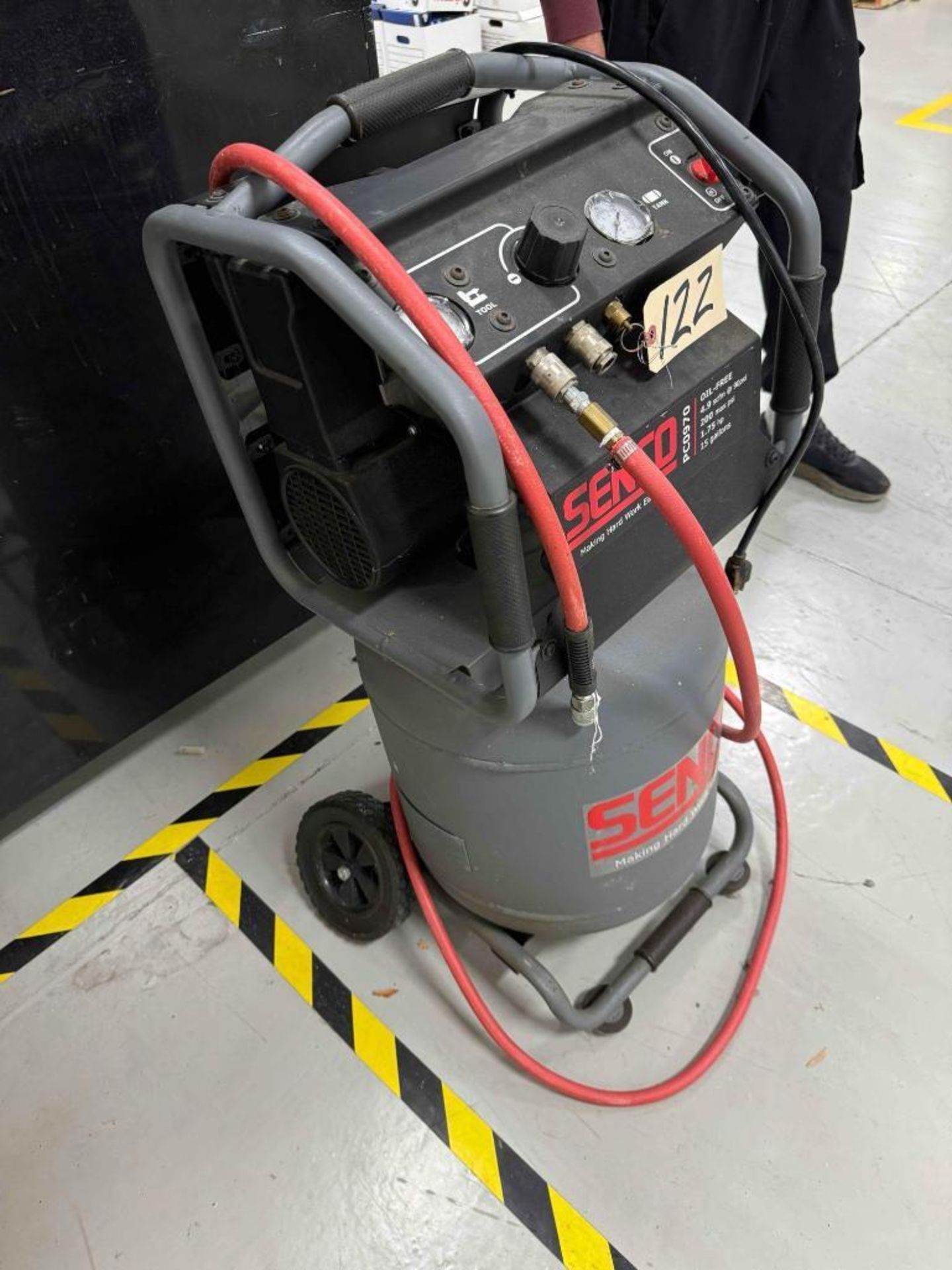 1.75 HP Senco #PC0970 Air Compressor 15 Gallon Tank 200 PSI 4:9 SCFM ...