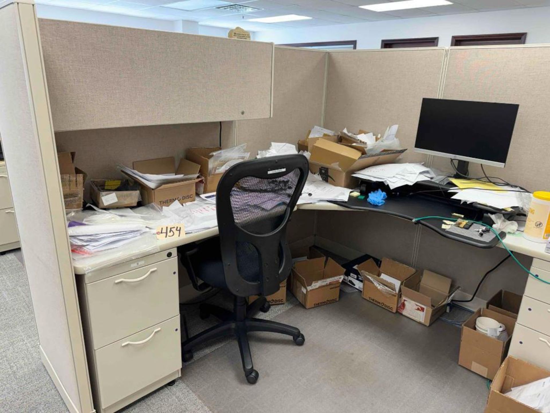 Lot of (5) Office Cubicles 88" x 88" x 65" (x5) *Note - Contents NOT ...