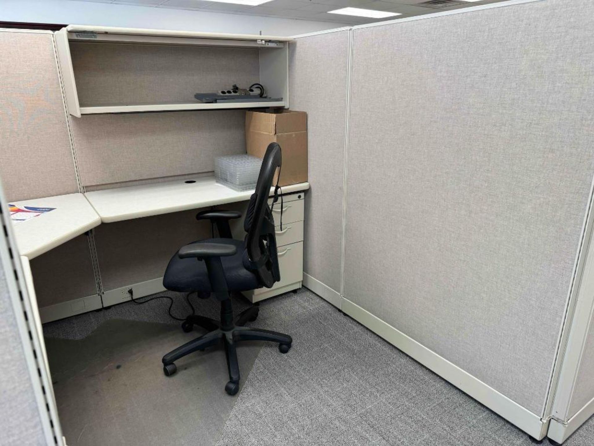 Lot of (5) Office Cubicles 88" x 88" x 65" (x5) *Note - Contents NOT ...