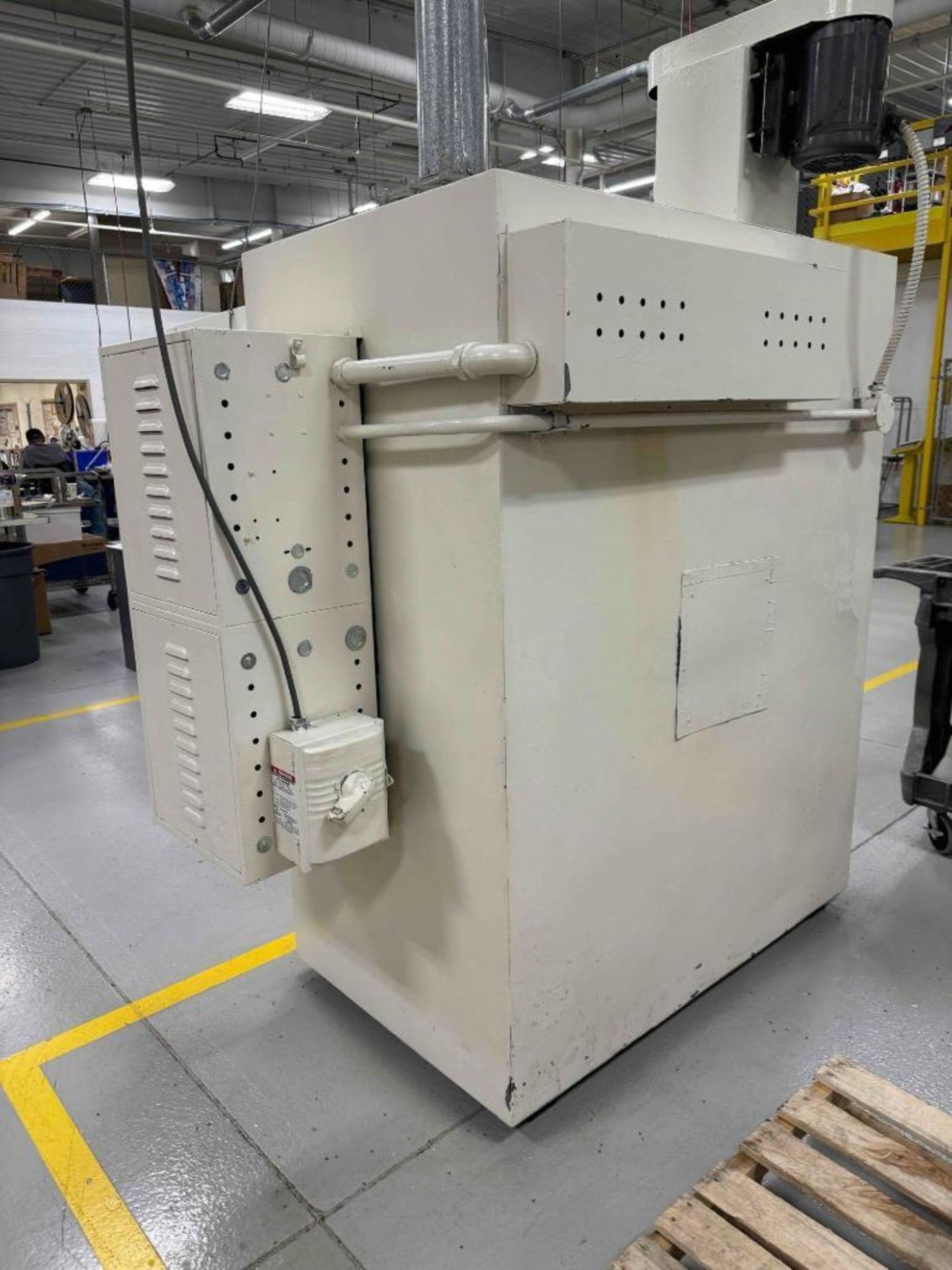 Loading Fee: Blue M #POM-24 Electric Oven S/N GI-525 100 - 600F ...