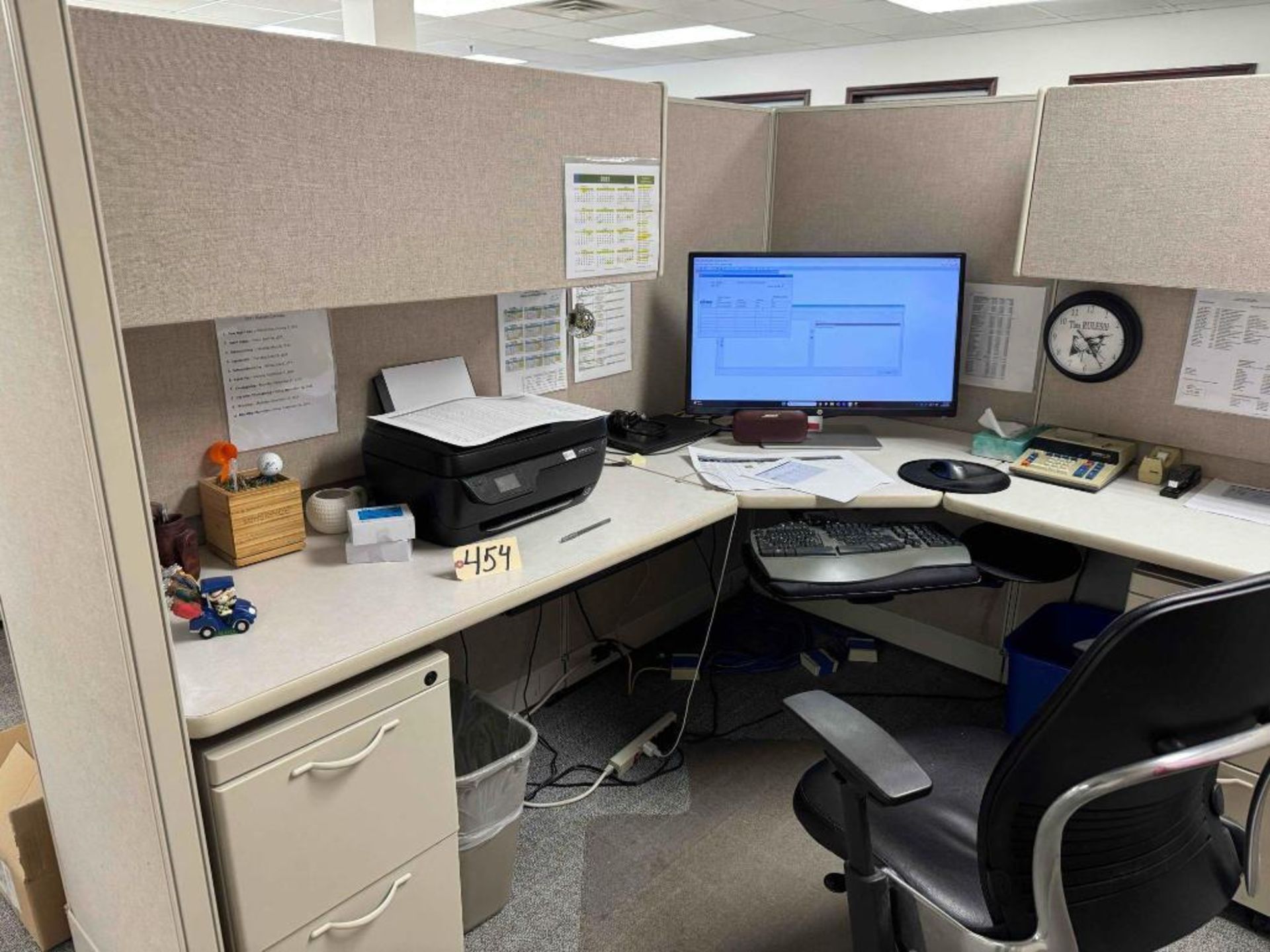 Lot of (5) Office Cubicles 88" x 88" x 65" (x5) *Note - Contents NOT ...