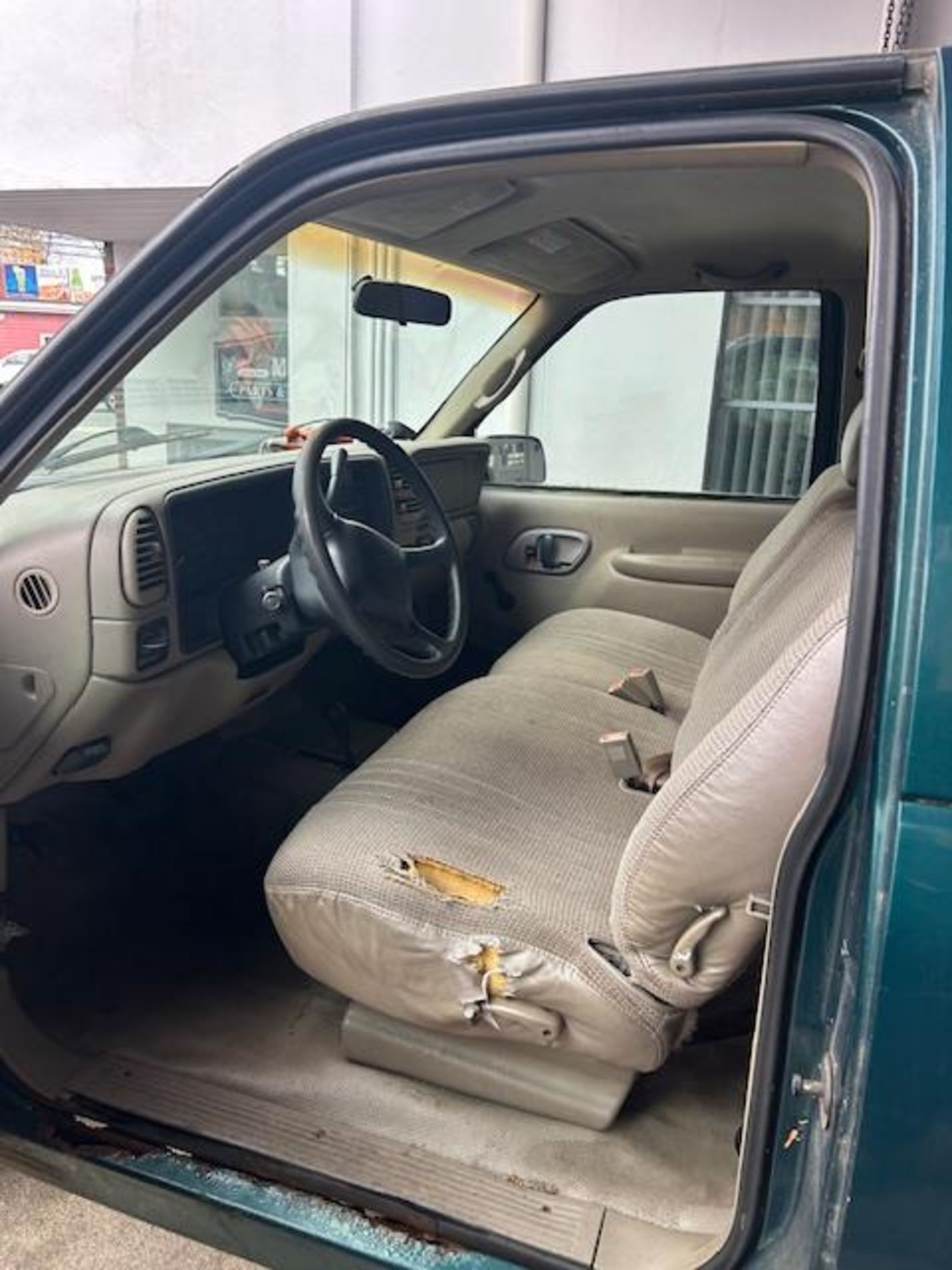1998 Chevrolet 1500 Cheyenne 4x4 2-Door Pickup, 124,084 Miles, VIN ...