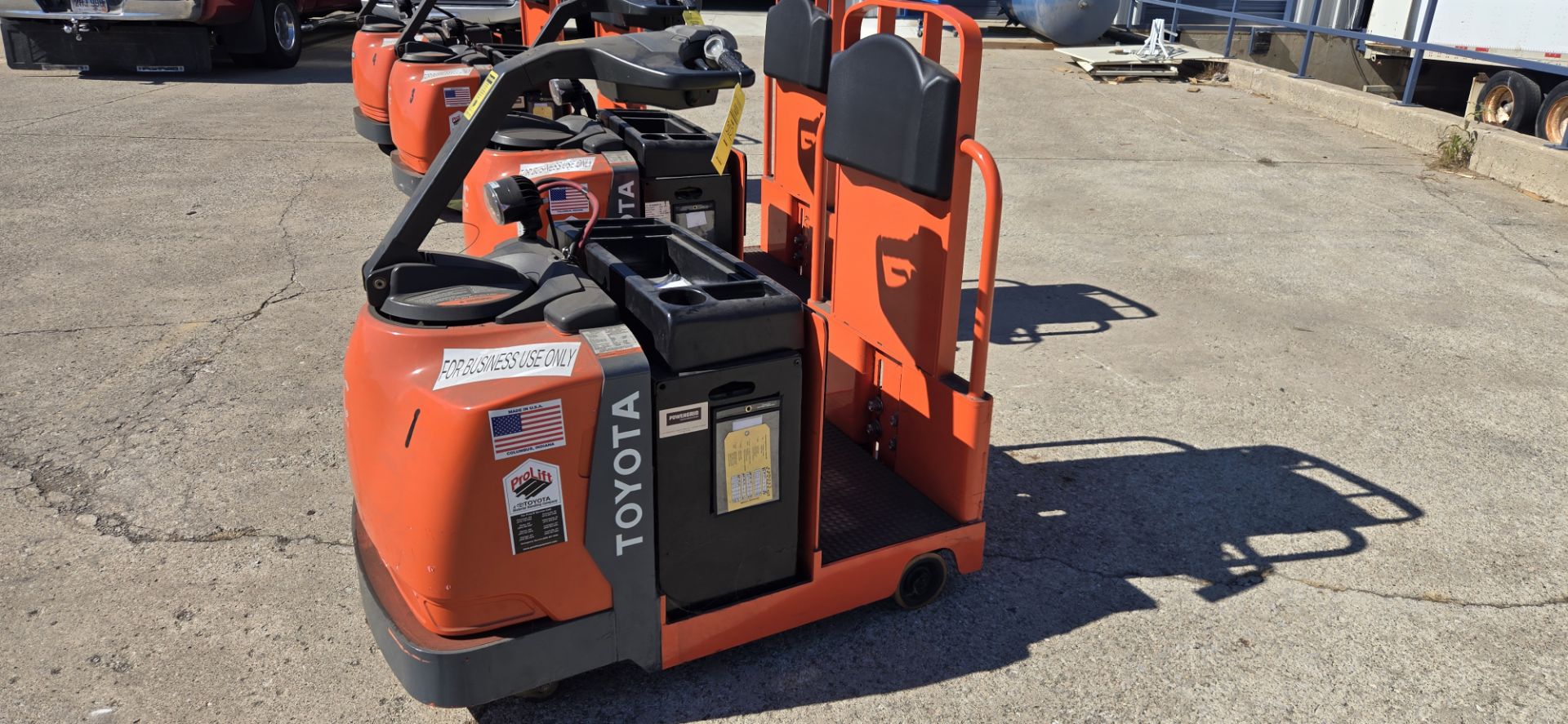 2016 TOYOTA ELECTRIC TOW TRUCK 24V MODEL # 8TB50 SERIAL # 42610