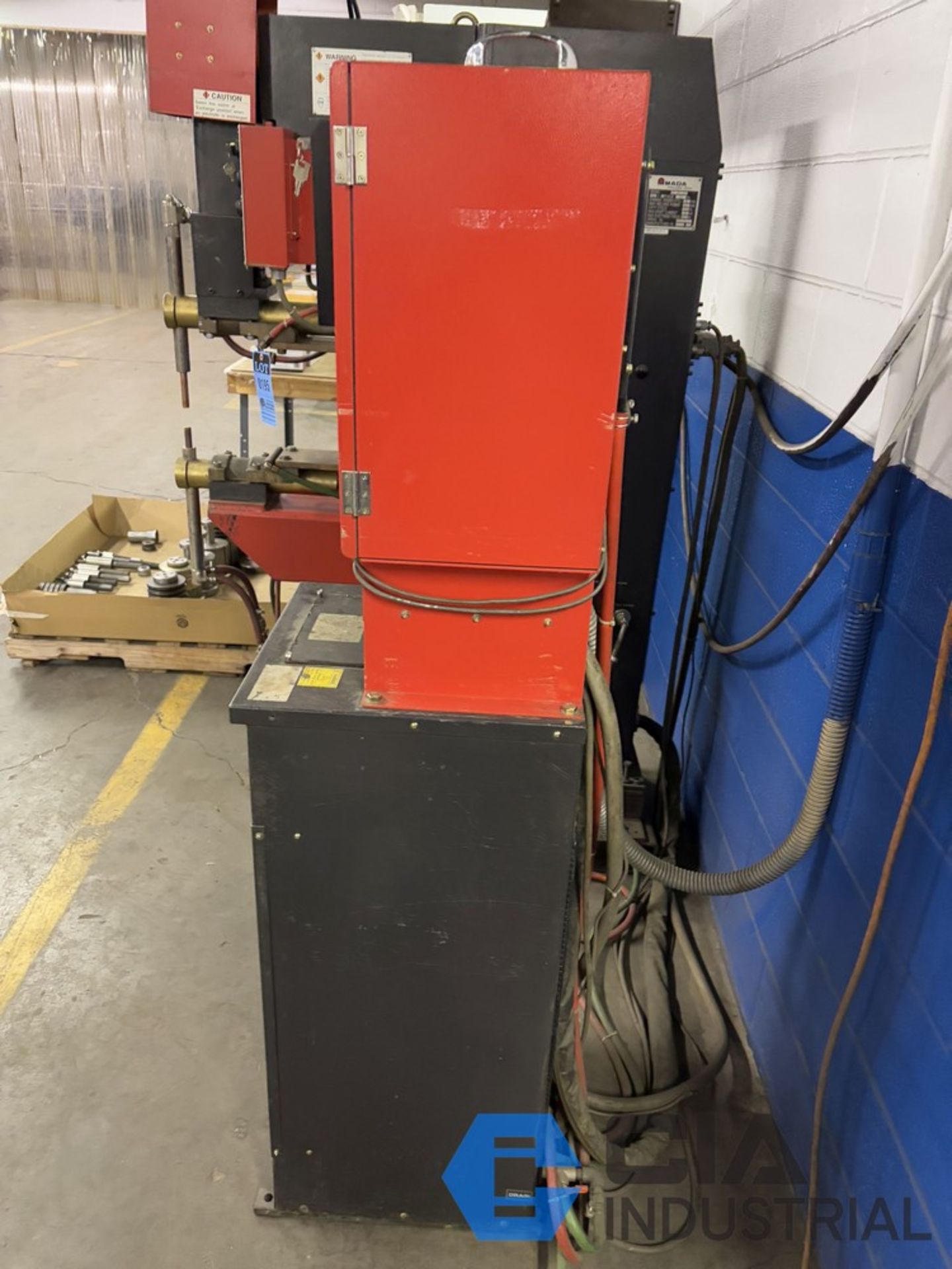 80 KVA AMADA MODEL ID-40-ST SPOT WELDER; S/N 40800213, 25" THROAT, DIT ...
