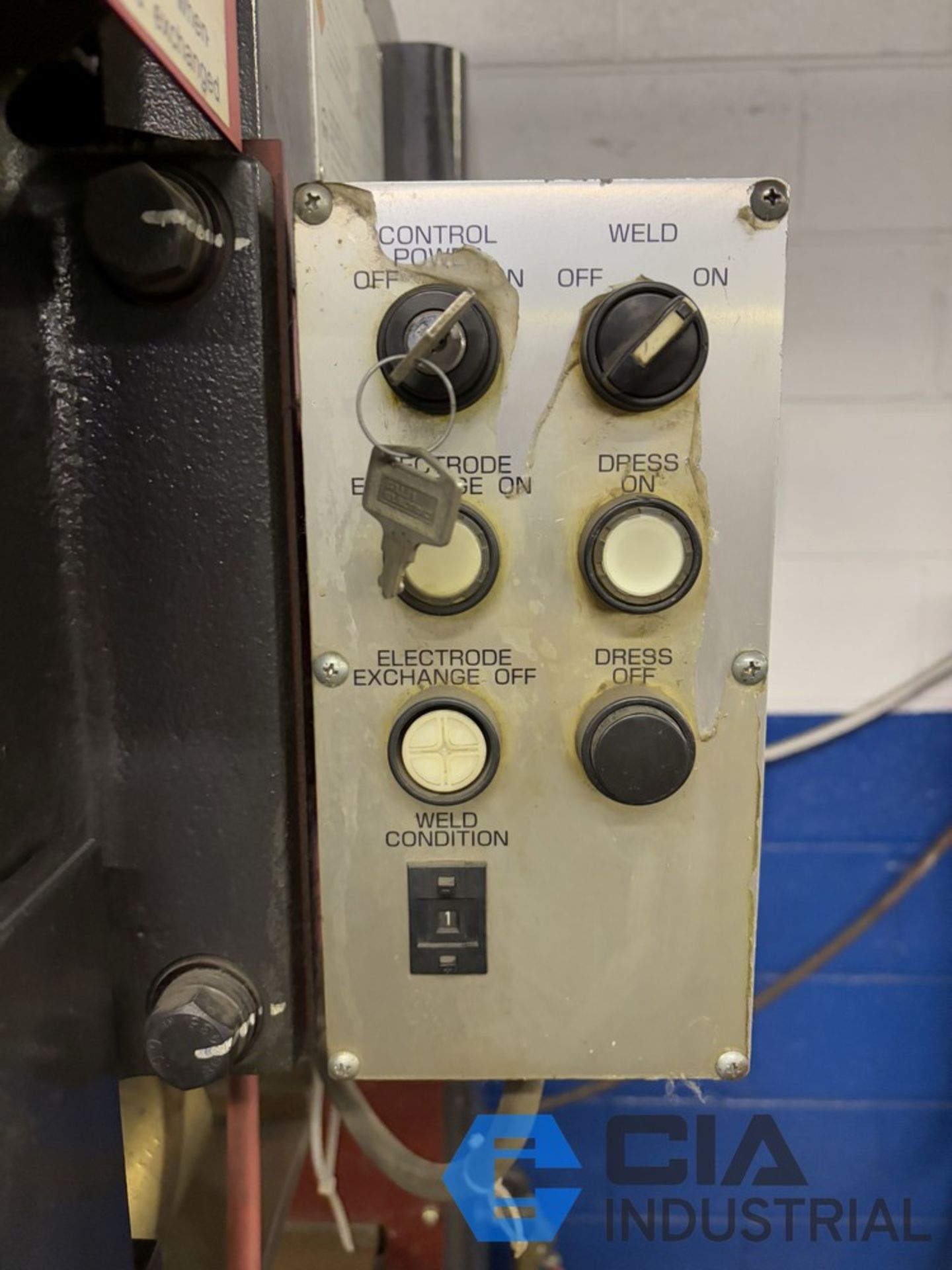 80 KVA AMADA MODEL ID-40-ST SPOT WELDER; S/N 40800213, 25" THROAT, DIT ...