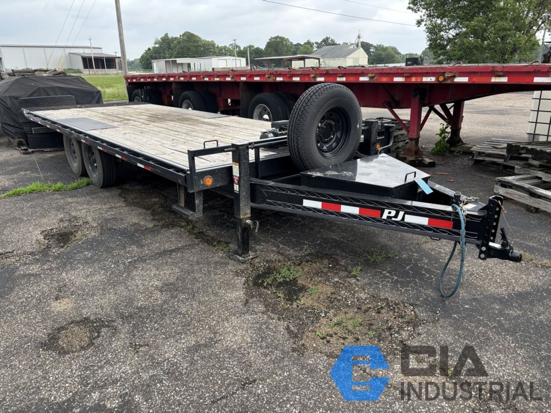 2019 - 22' PJ TILT DECK TANDEM AXLE FLAT BED TRAILER; VIN ...