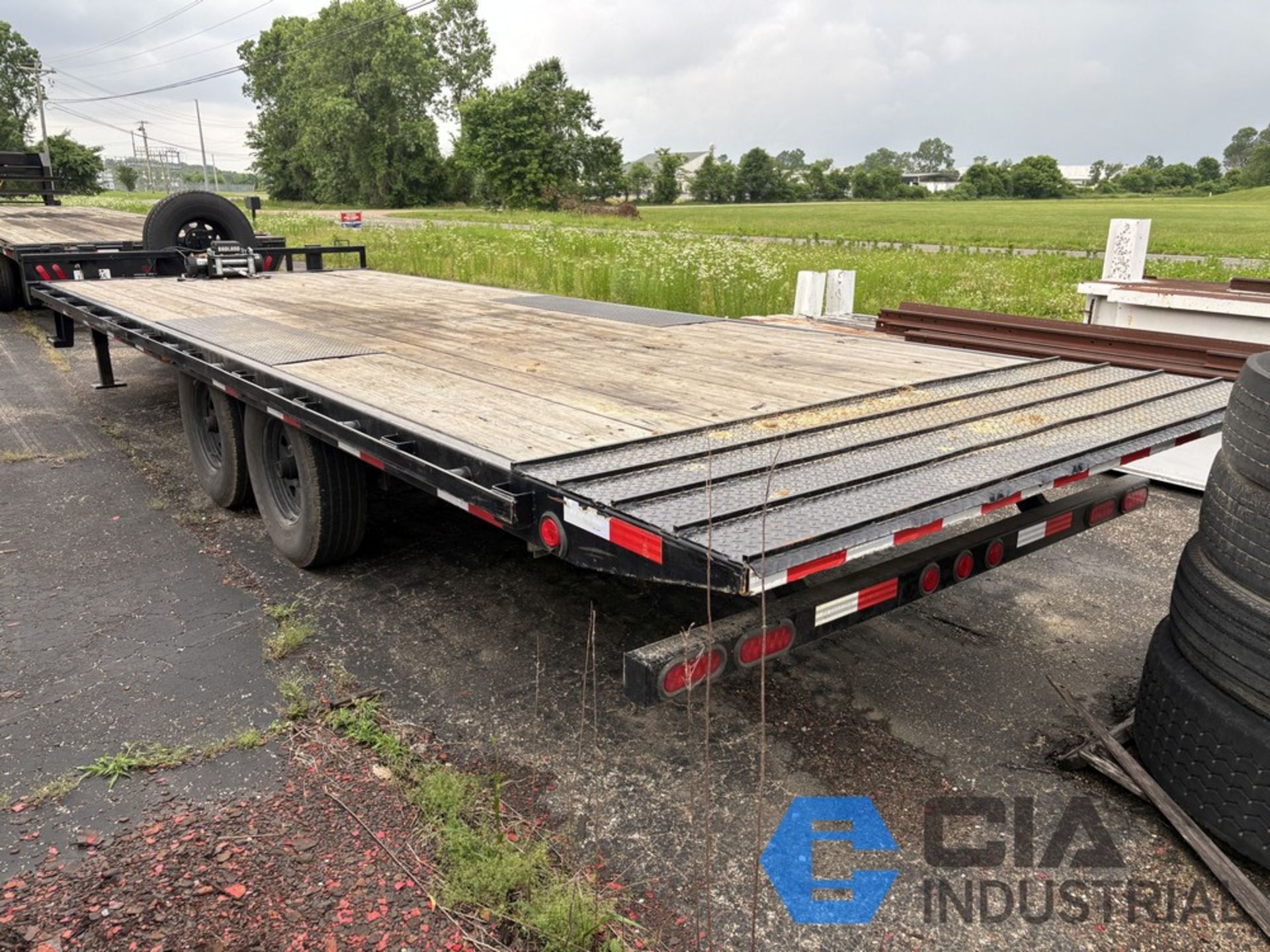 2019 - 22' PJ TILT DECK TANDEM AXLE FLAT BED TRAILER; VIN ...