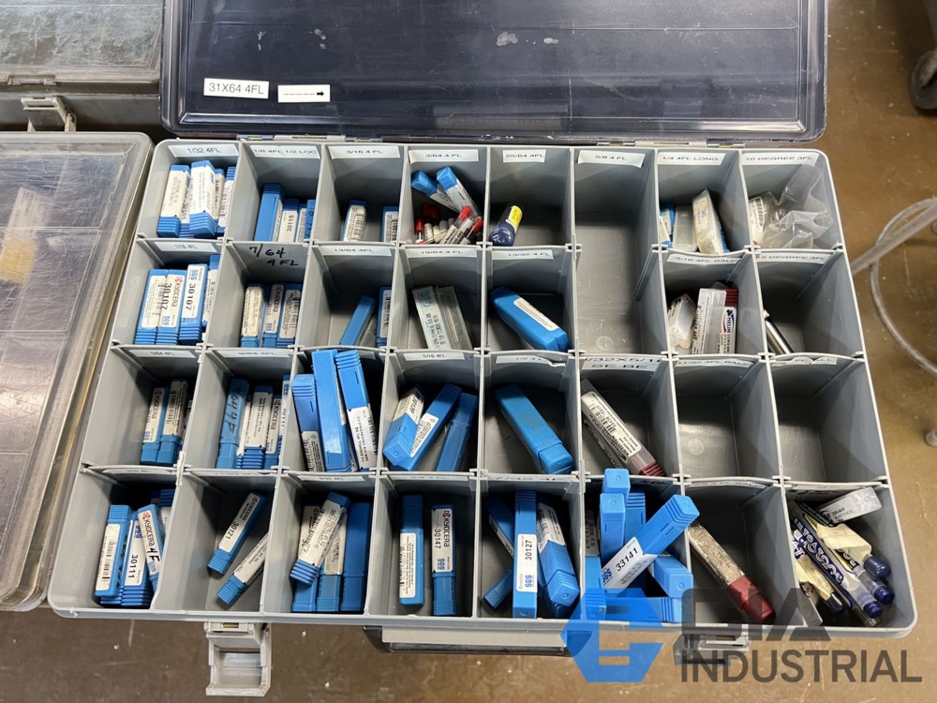(LOT) MISCELLANEOUS TOOLING INCLUDING CARBIDE END MILLS, DRILLS, TAPS ...