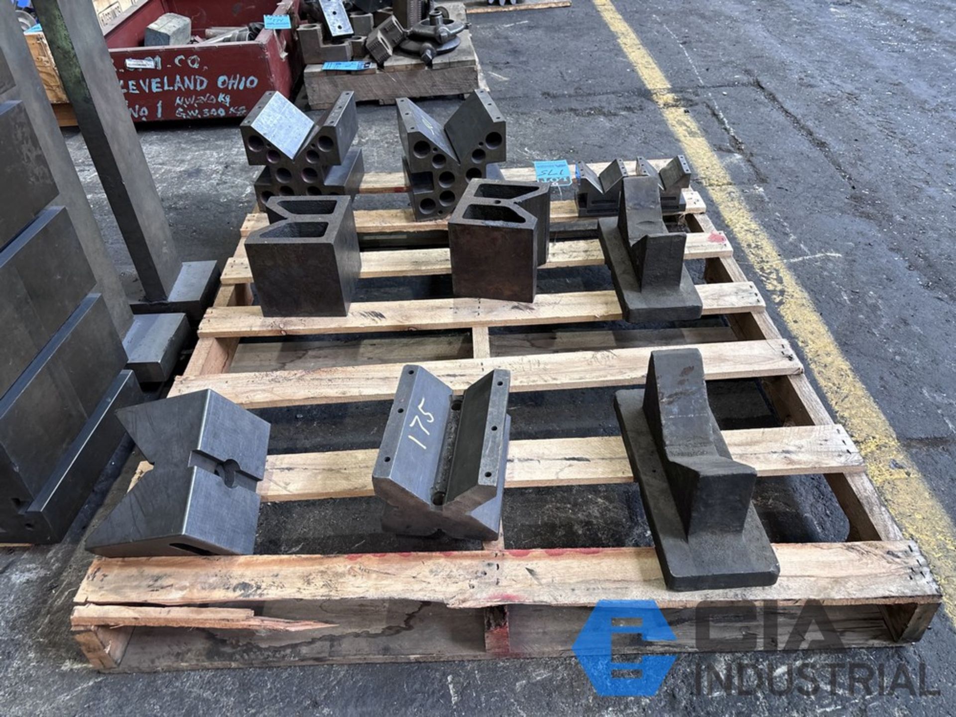 (LOT) ASSORTED V-BLOCKS ON SKID