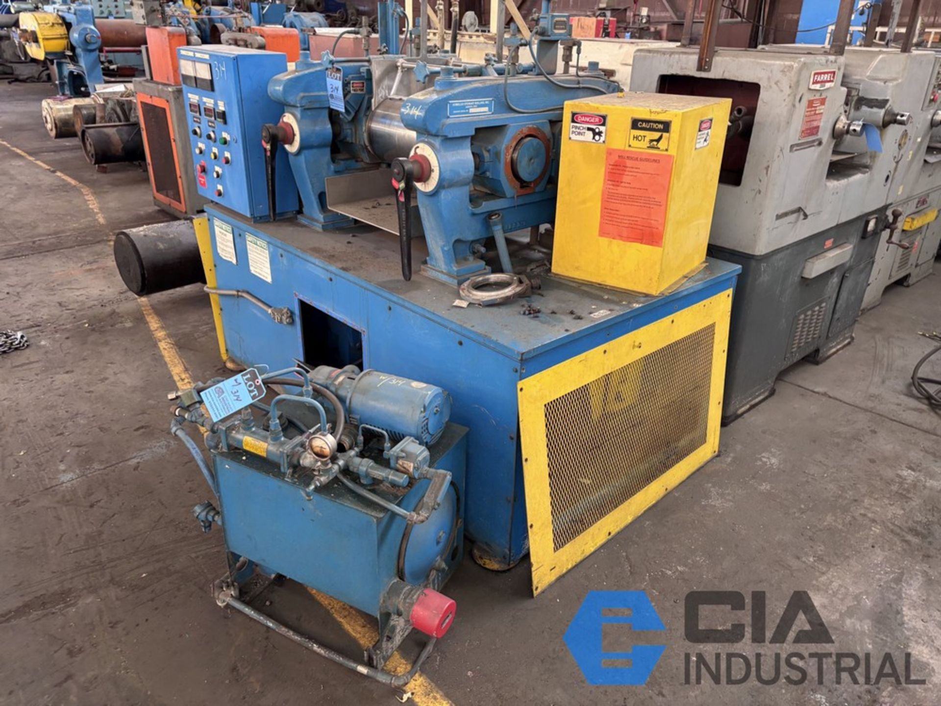 10" X 20" KOBELCO-STEWART BOILING RUBBER MILL; S/N 11-94-14589