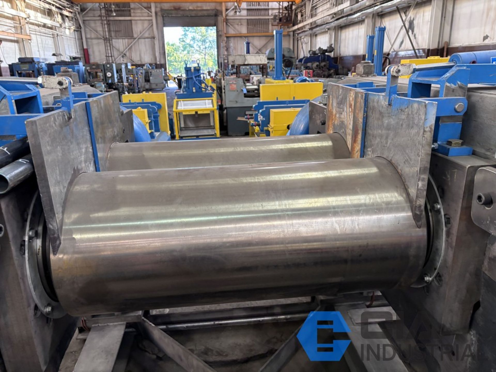 18" X 42" / 50 HP FARRELL RUBBER MILL; FALK GEAR BOX (REBUILT)