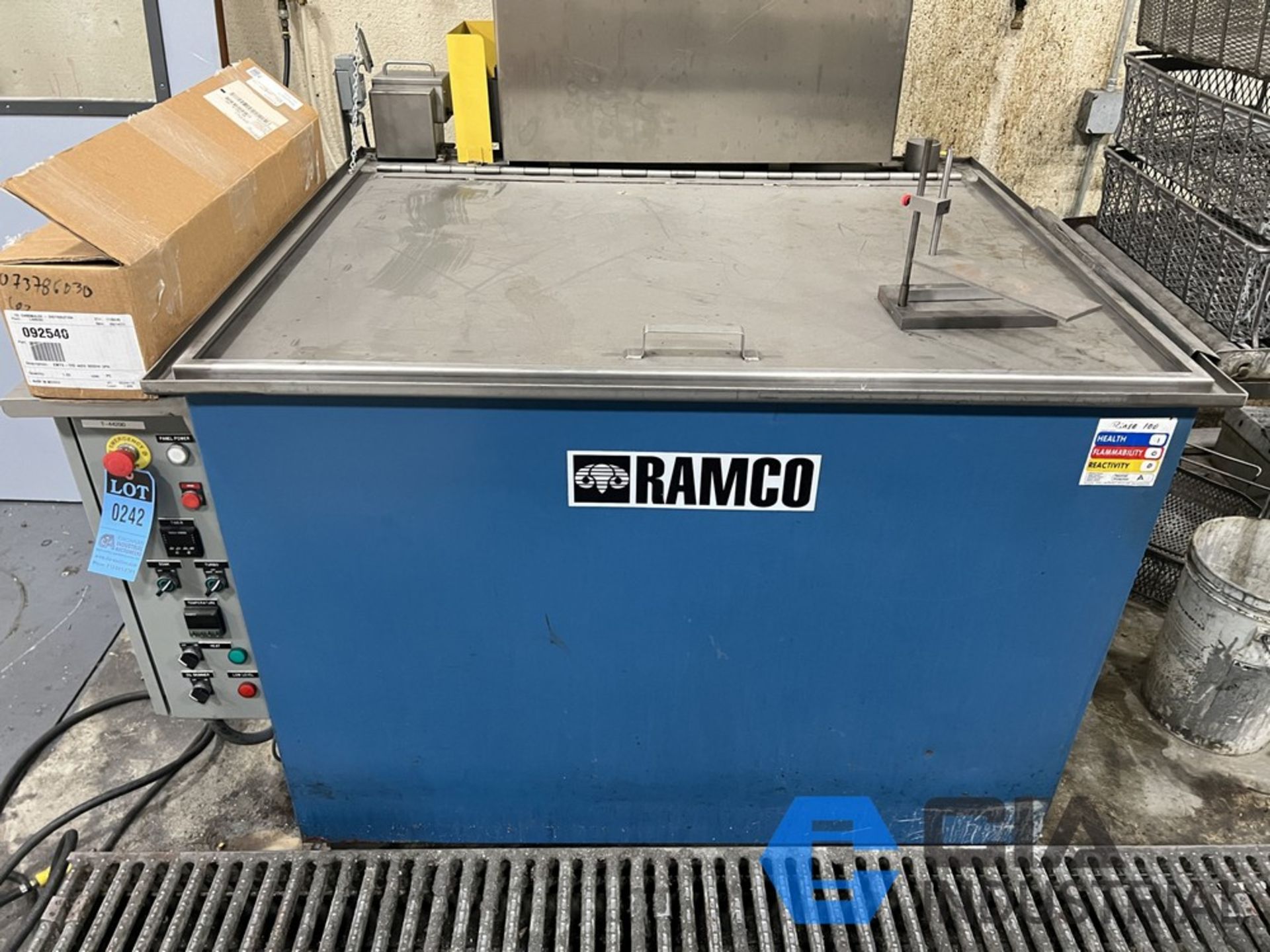 RAMCO STAINLESS STEEL TANK WASH TANK, 48" X 42" X 40" DEEP TANK, PUMP ...