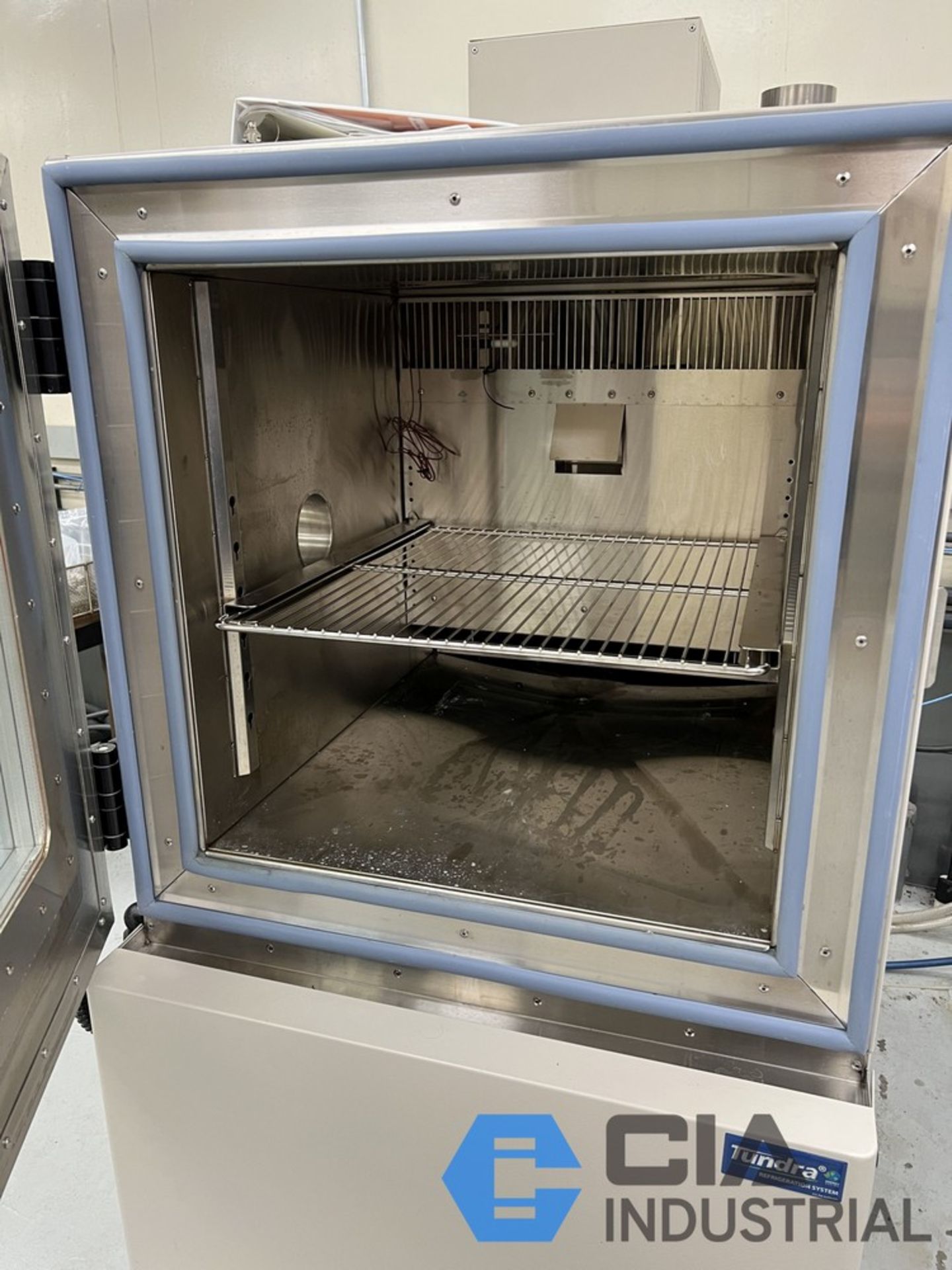 CINCINNATI SUB ZERO ENVIRONMENTAL CHAMBER MODEL ZPH-8-6-SCT/WC; S/N ...