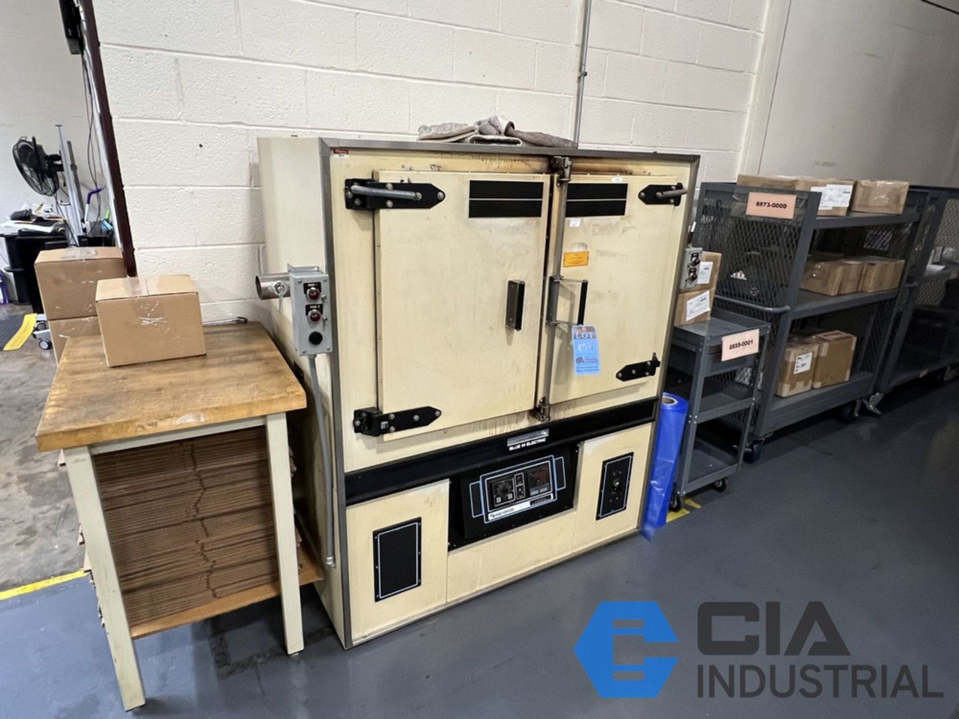 BLUE M ELECTRIC LAB OVEN MODEL DC-136G; S/N S14J-435533-TJ, 18.0 KW ...
