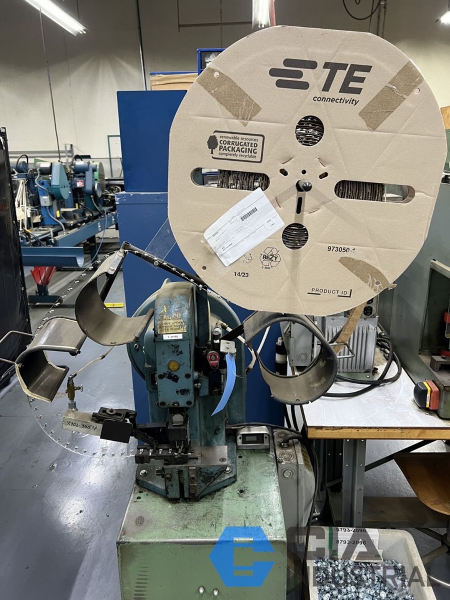 AMP INC PART NO. 1-471273-3 STAMPING PRESS; S/N 111271, FOOT CONTROL ...