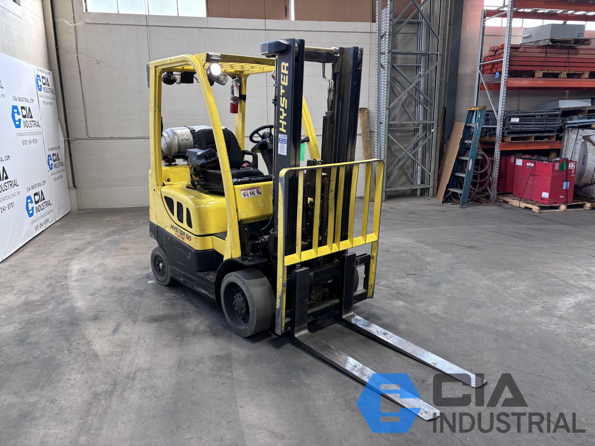 { Choice of lots: 61 } 2021 - 5,000 LB. HYSTER MODEL S50FT LPG SOLID ...