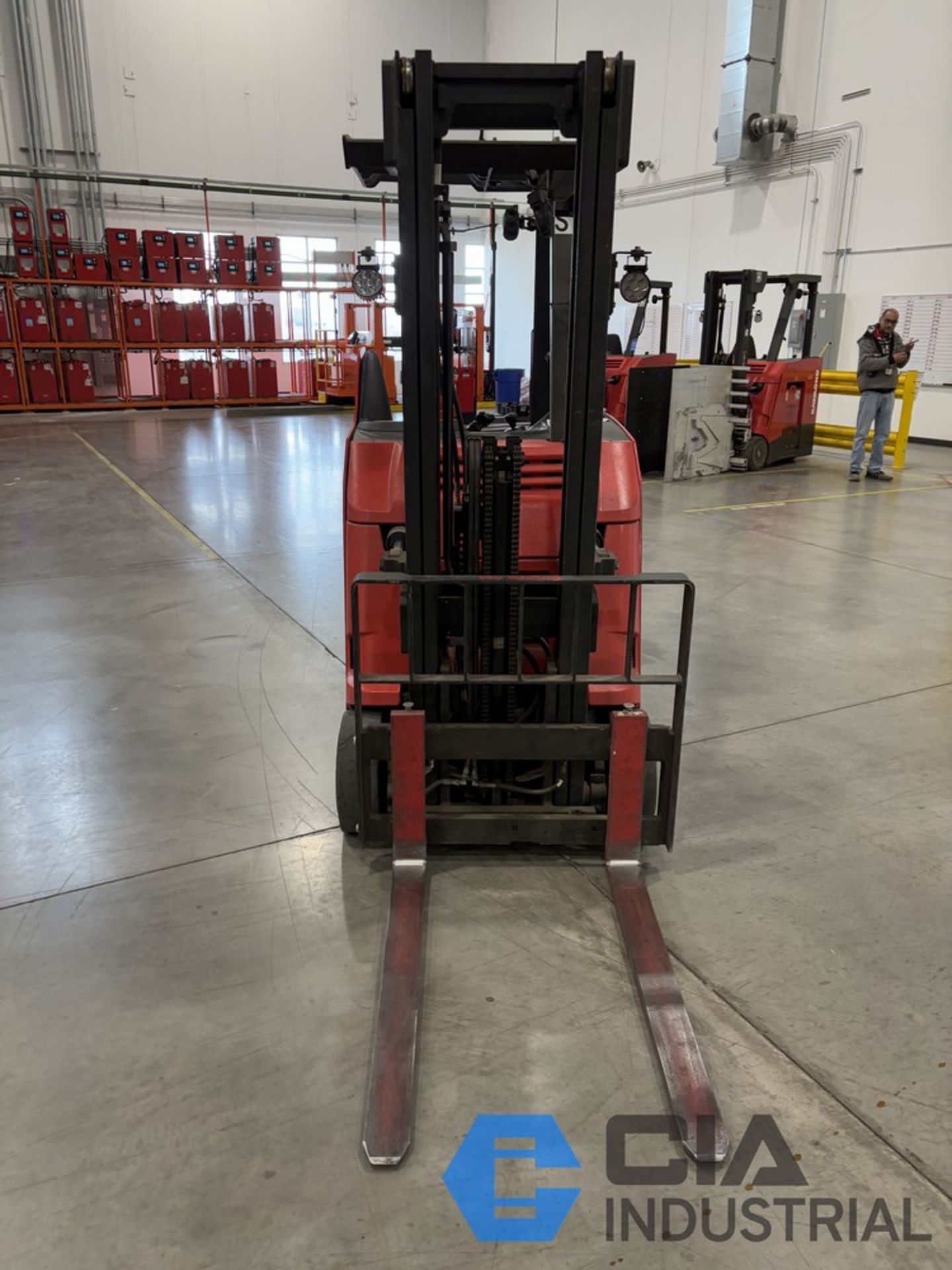 { Choice of lots: 85, 86 } 2021 - 3,000 LB. RAYMOND MODEL 415-C30TF ...