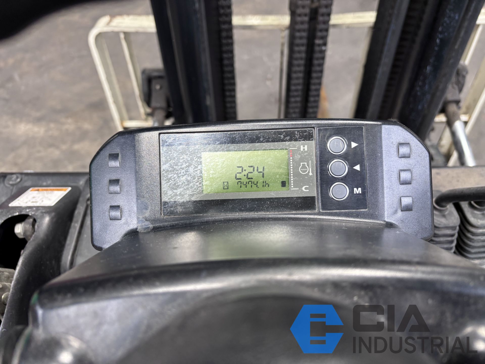 { Choice of lots: 54 } 2019 - 5,000 LB. YALE MODEL GLP050MX LPG SOLID ...