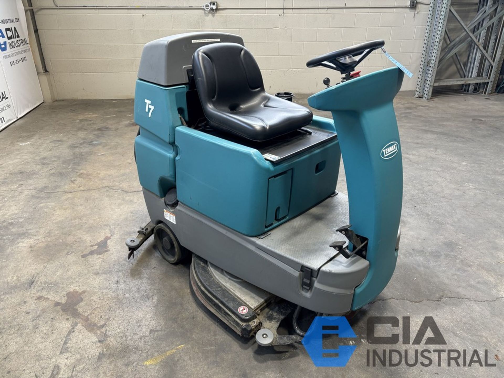 2010 TENNANT MODEL T7 RIDER ELECTRIC FLOOR SCRUBBER; s/n T7-10488690 ...