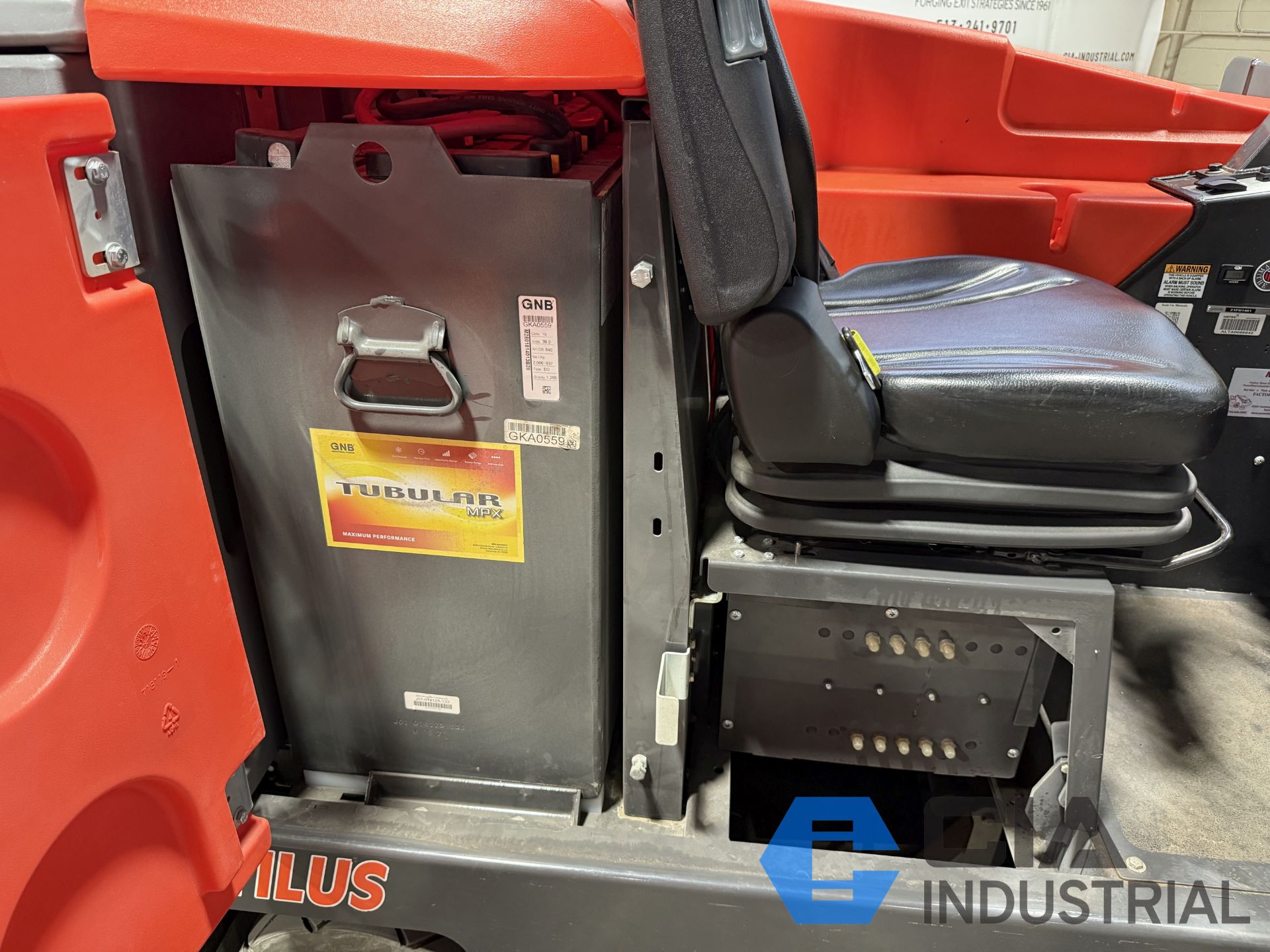 2021 POWERBOSS NAUTILUS SM45CQP ELECTRIC FLOOR SCRUBBER SWEEPER; s/n ...