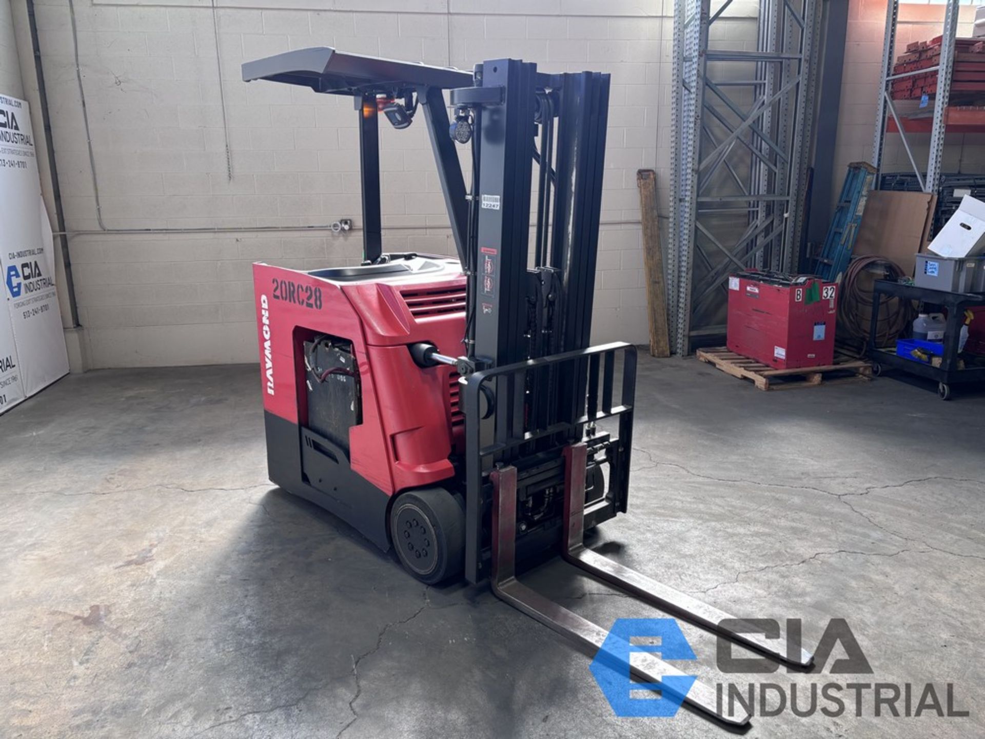 2020 - 3,500 LB. RAYMOND MODEL 425-C35TT STAND-UP ELECTRIC FORKLIFT; s ...