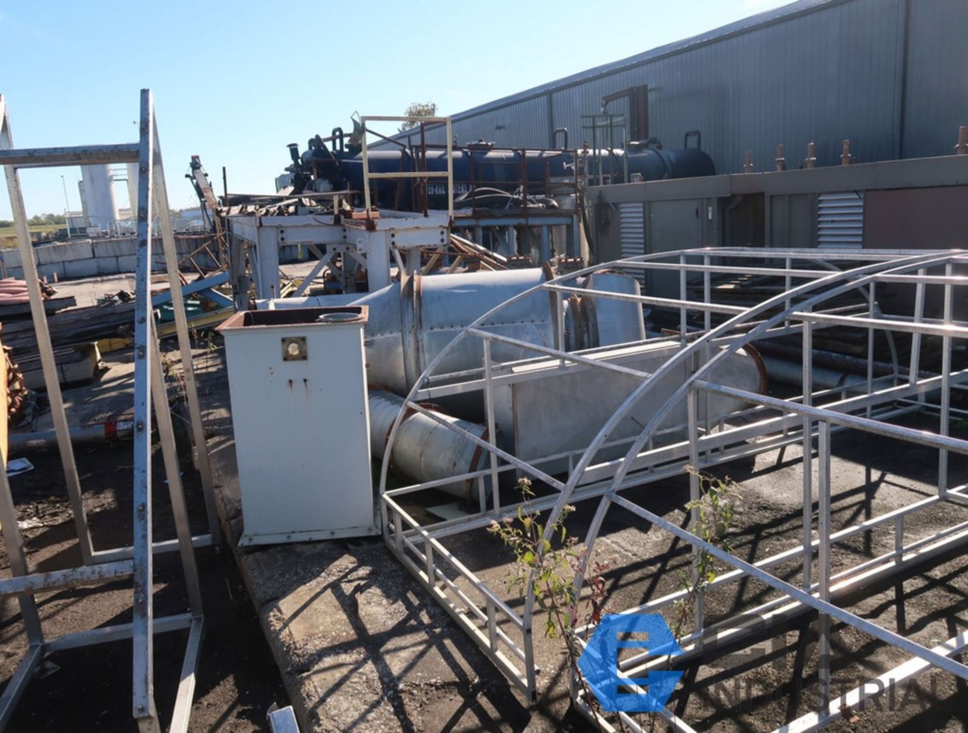 (LOT) LARGE QUANTITY OF STEEL ITEMS, TANKS, HOPPERS, WELDED PLATFORM ...