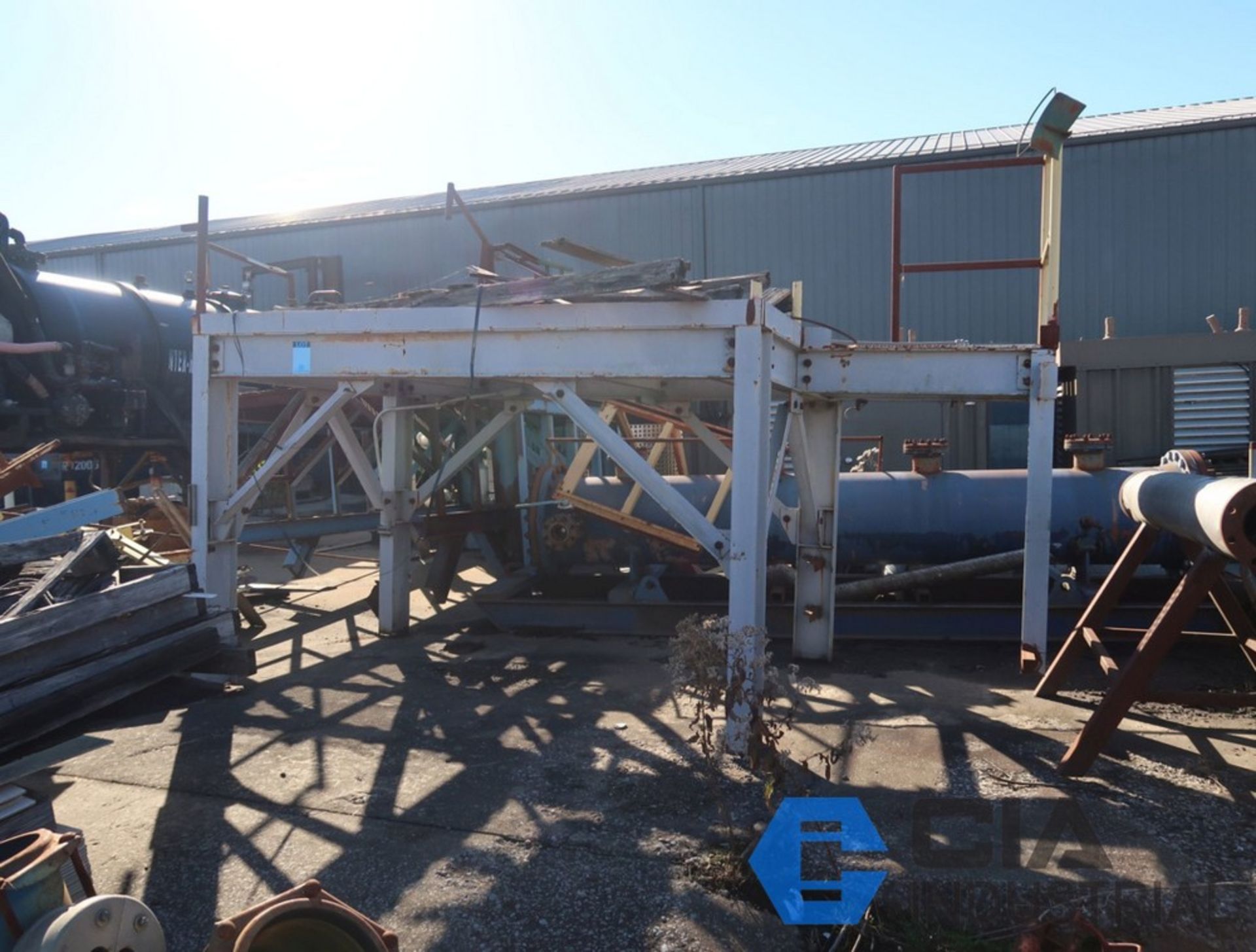(LOT) LARGE QUANTITY OF STEEL ITEMS, TANKS, HOPPERS, WELDED PLATFORM ...