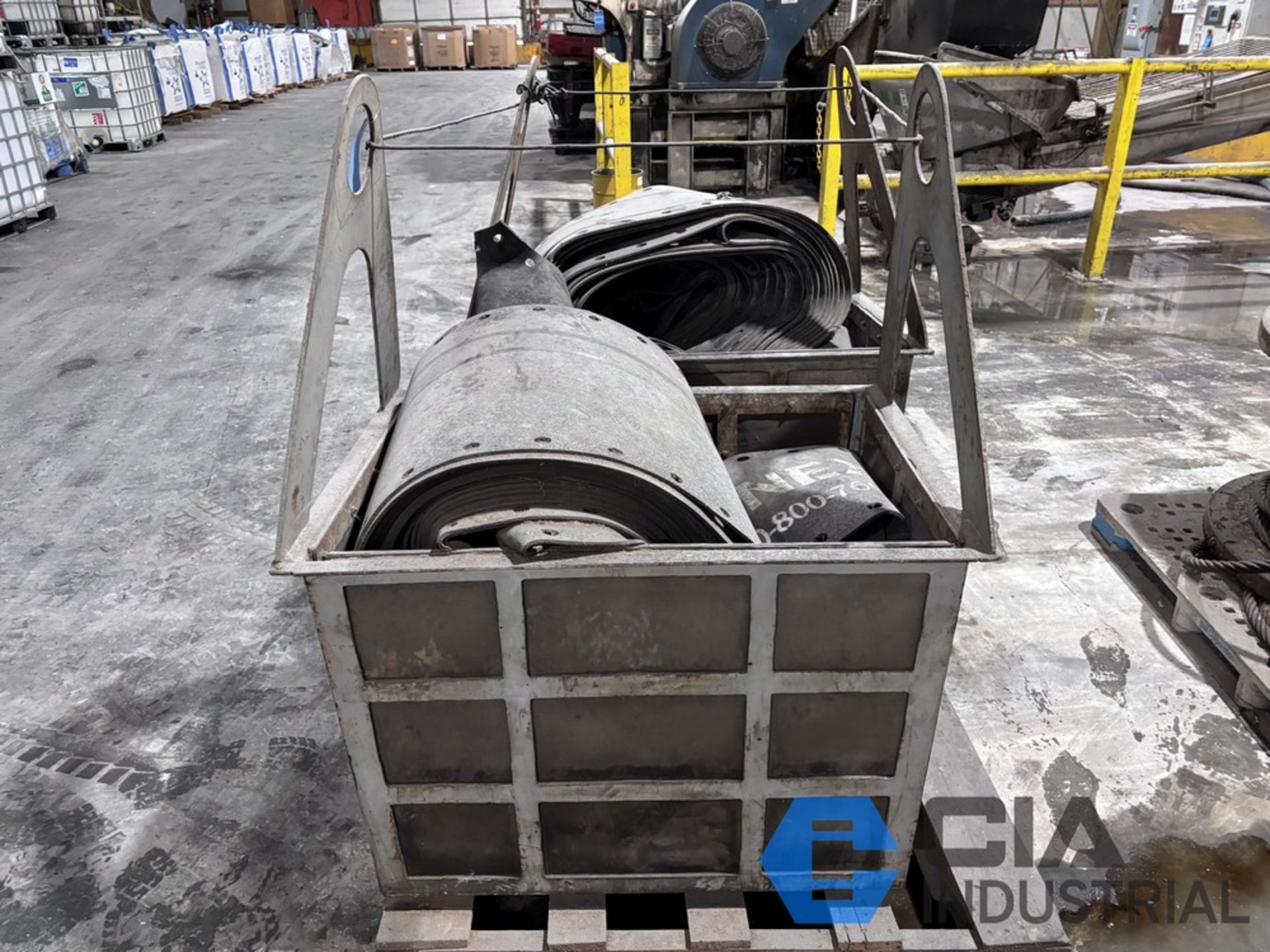 24" X 36" X 26" DEEP DIP TANKS W/ CONVEYOR BELTING - Located At 3100 ...