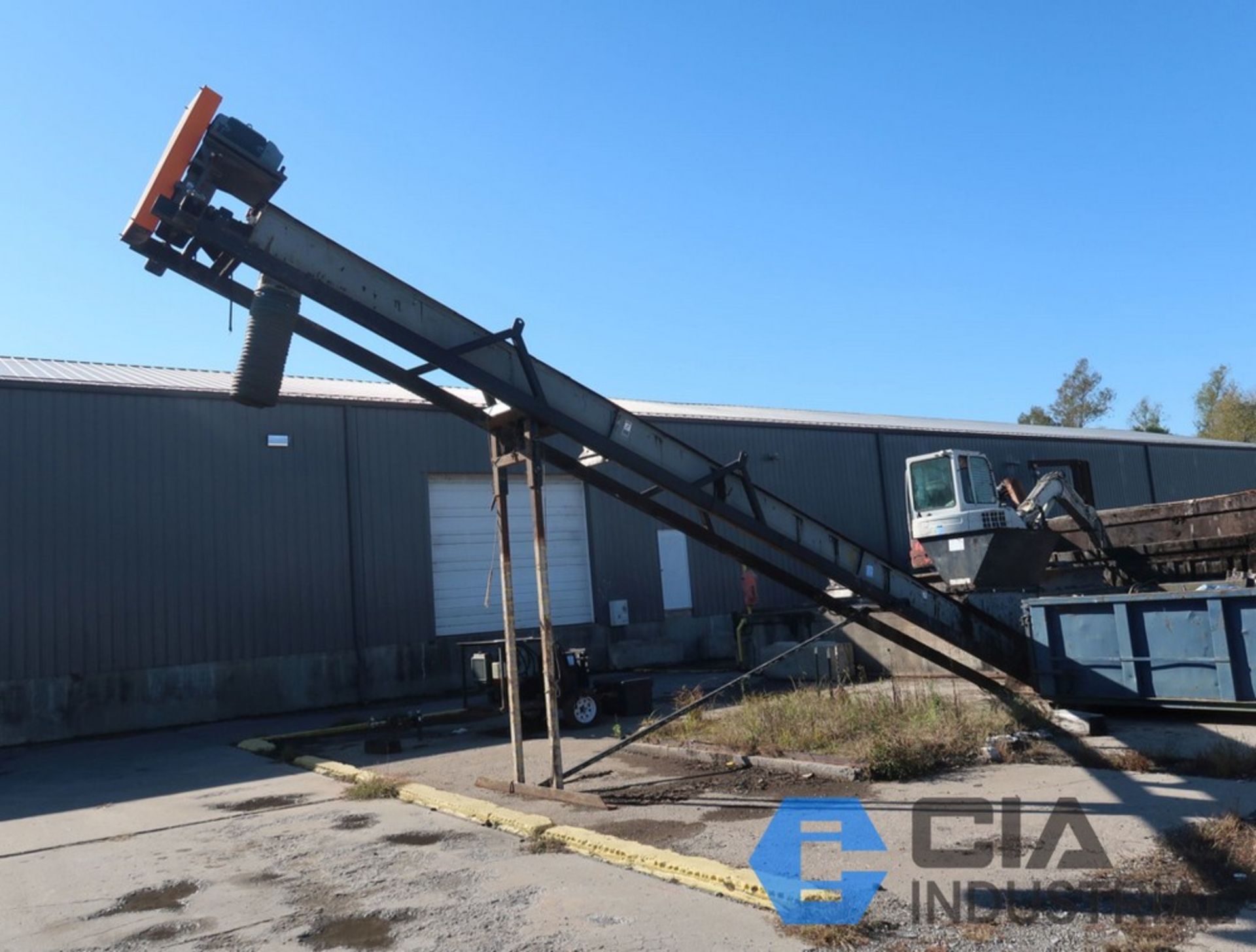 16" DIA. X 36' LONG INCLINE AUGER CONVEYOR SYSTEM; 48" X 60" GROUND ...