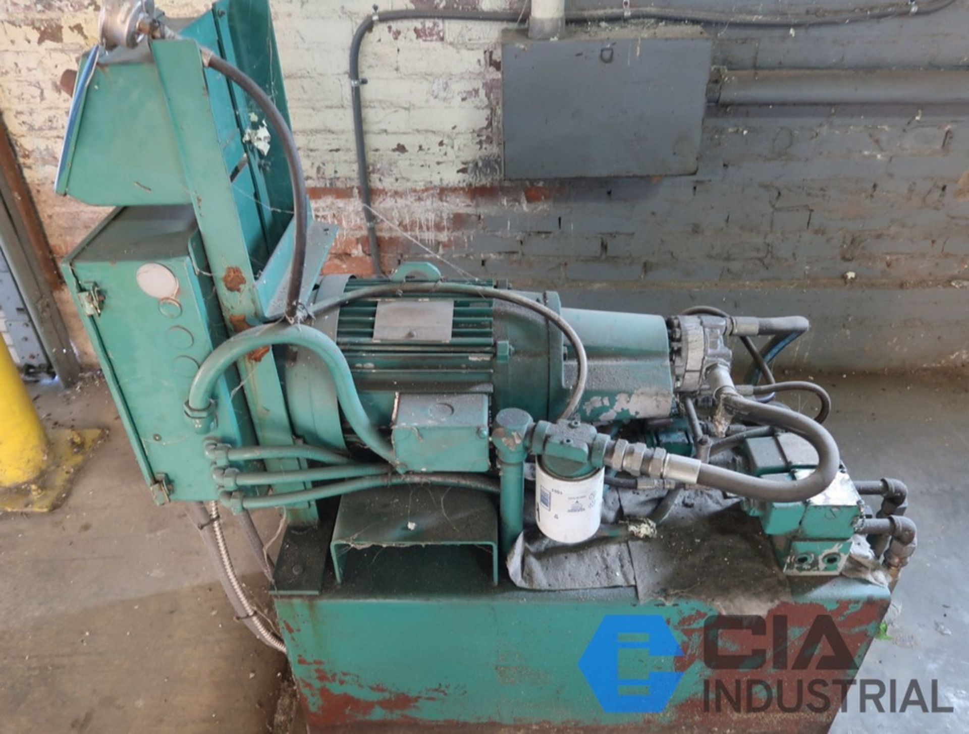 GALBREATH HYDRAULIC COMPACTOR, 10 HP, HYDRUALIC SYSTEM "SITS INSIDE ...