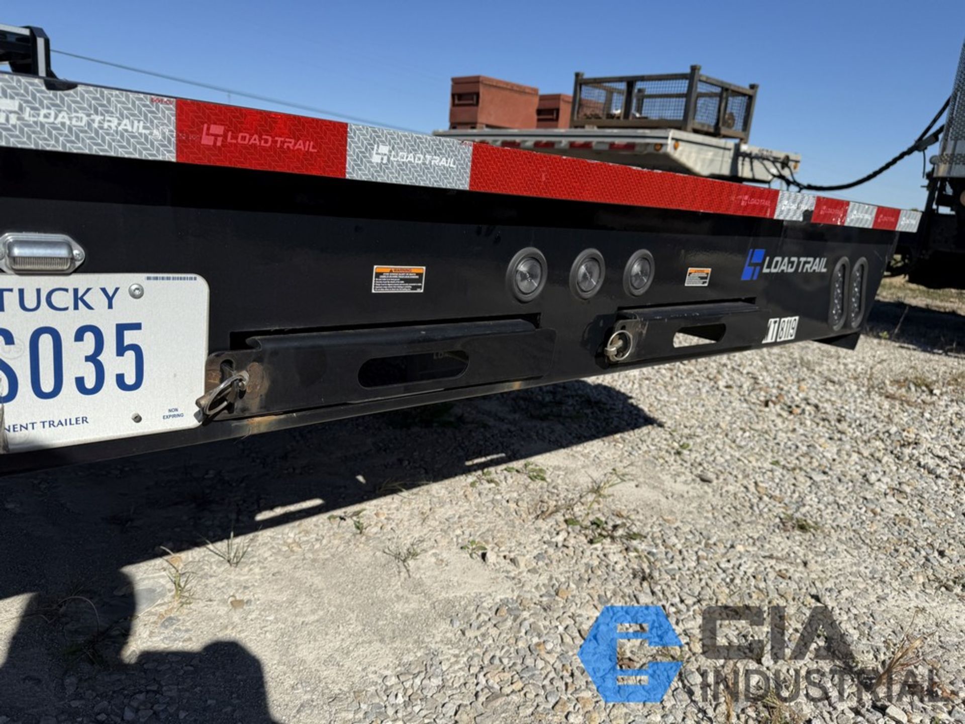 2025 - 24' LOAD TRAIL TANDEM AXLE FIFTH WHEEL WOOD DECK TRAILER; VIN ...