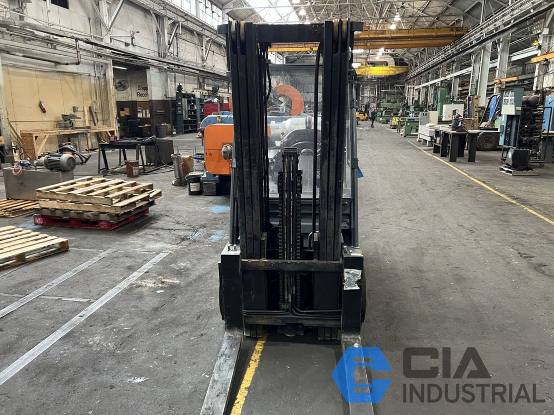 5,000 LB TOYOTA MODEL 8FGCU32 LP GAS CUSHION TIRE LIFT TRUCK; S/N 65208 ...