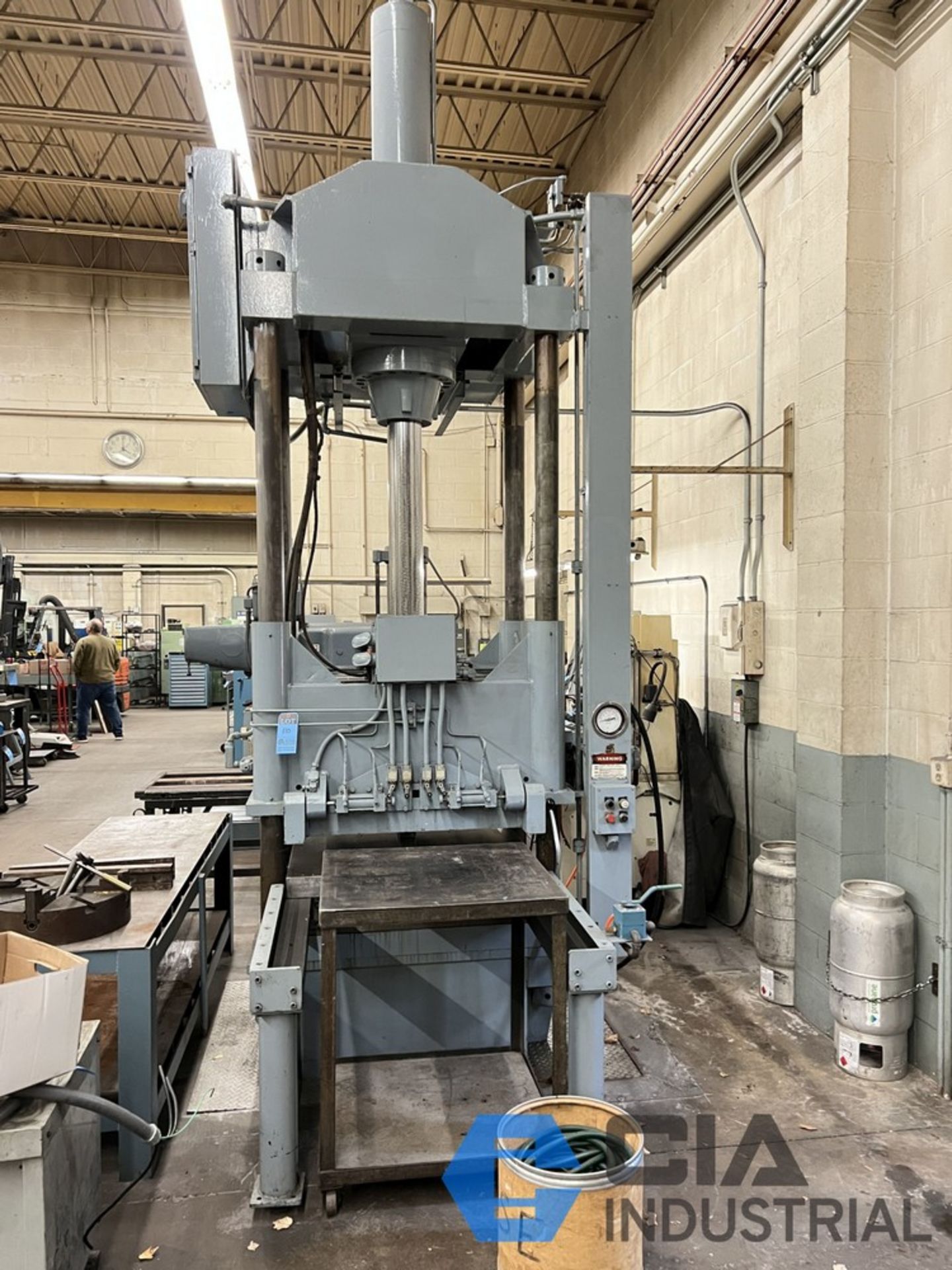 150 TON DAKE 18-370 4-POST HYDRAULIC SPOTTING PRESS; S/N 153247, 40" X ...