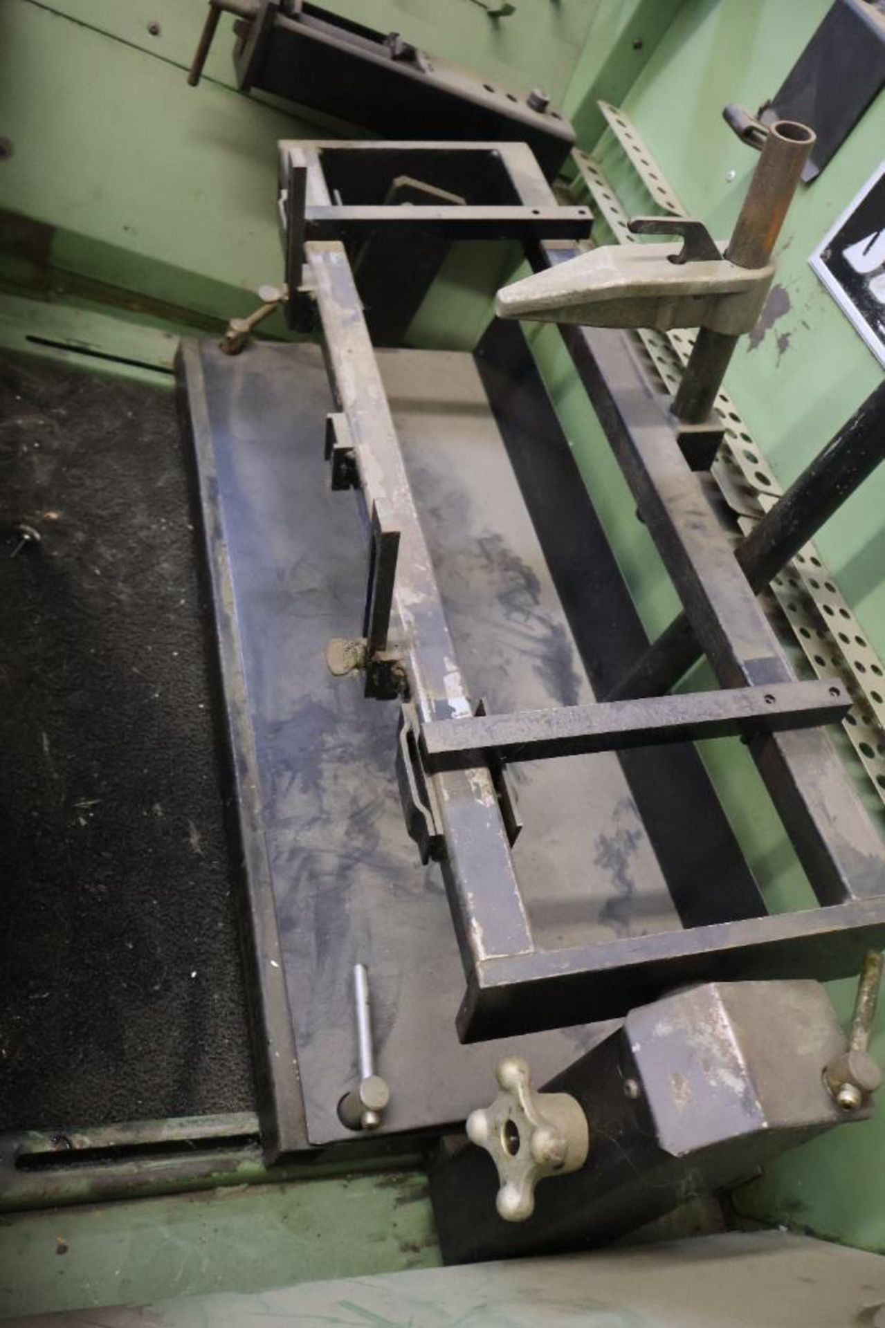 Sunnen HS-60K horizontal valve guide honing machine