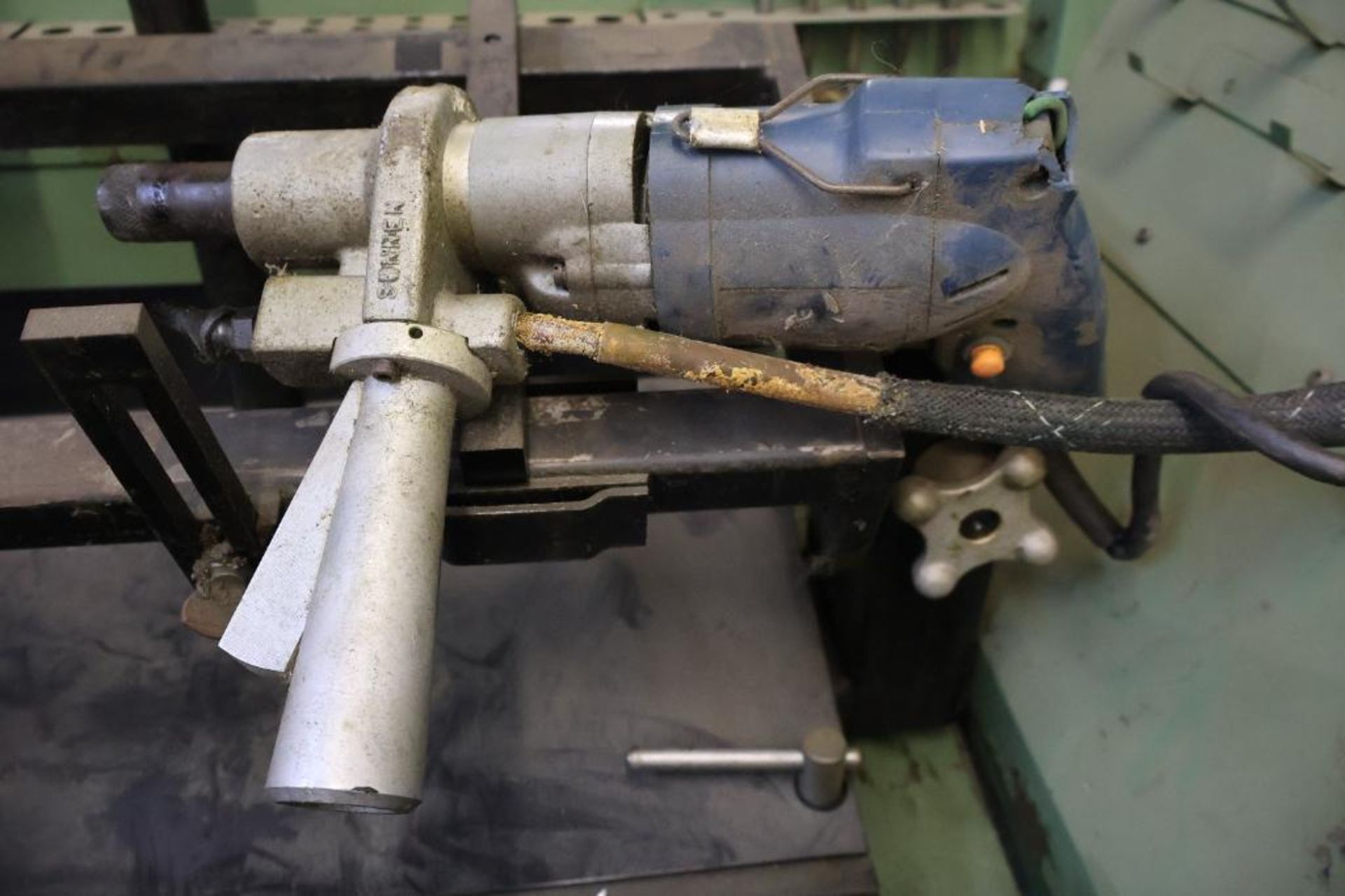 Sunnen HS-60K horizontal valve guide honing machine