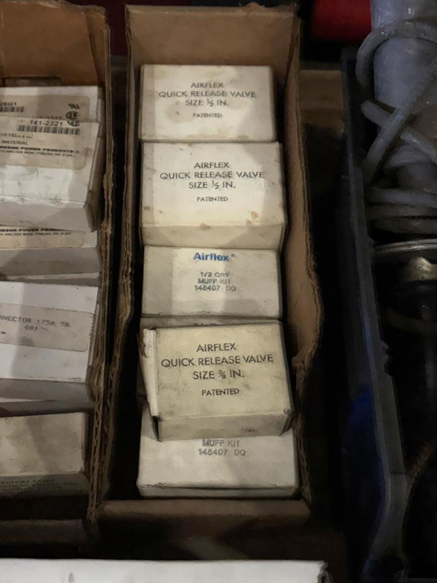 LOT OF AIRFLEX QUICK RELEASE VALVES, 1/2" (4) MUFF KIT, 1/2" (3) QUICK ...