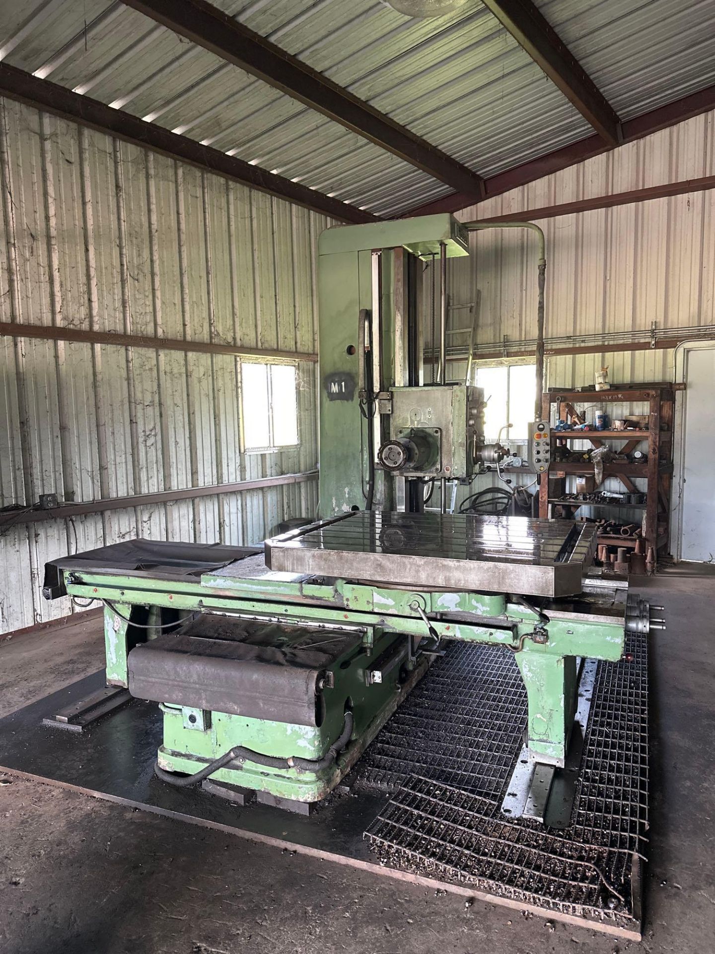 4 Wotan Horizontal Milling Mill with built in rotary table, Table size: 55 X 43, 1600 RPM, 50 tap