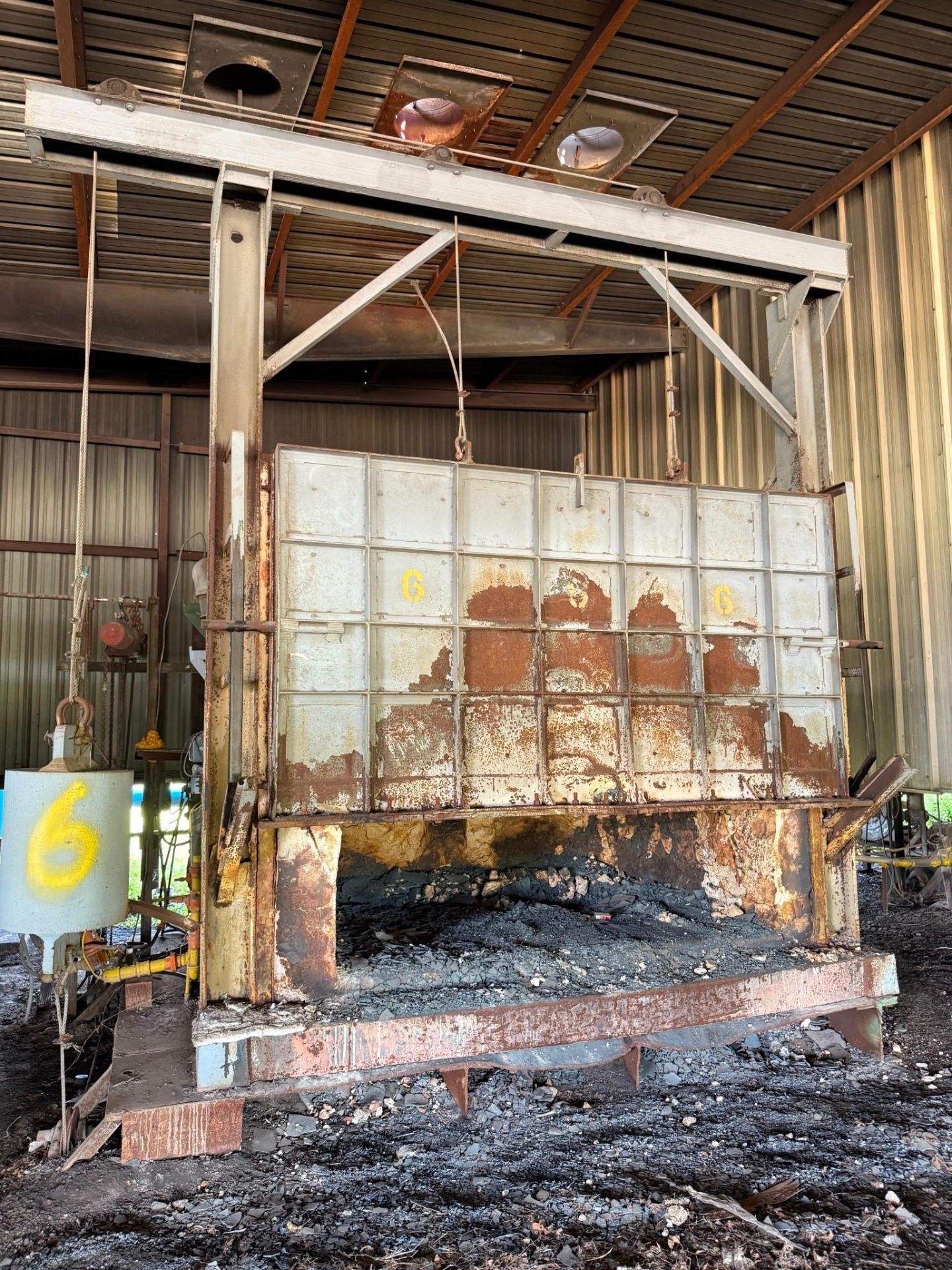 Forge Furnace / Oven (666) Approximate inside dimensions: 92 W x 72 ...