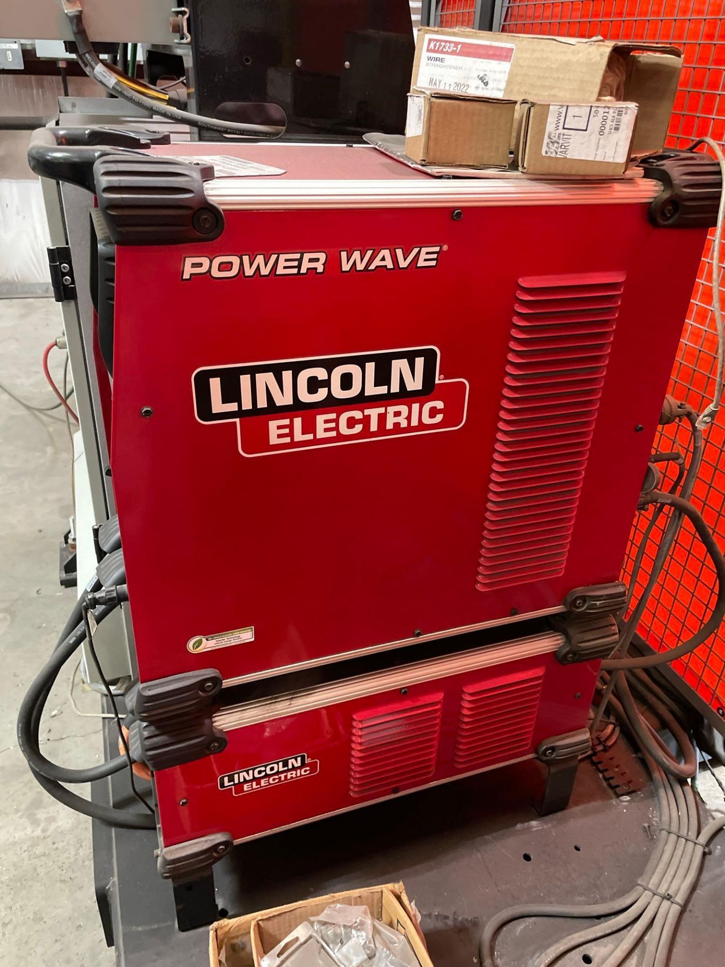 LINCOLN ELECTRIC ROBOT WELDING SYSTEM WITH ABB 6 AXIS ROBOT, 300 KG ...