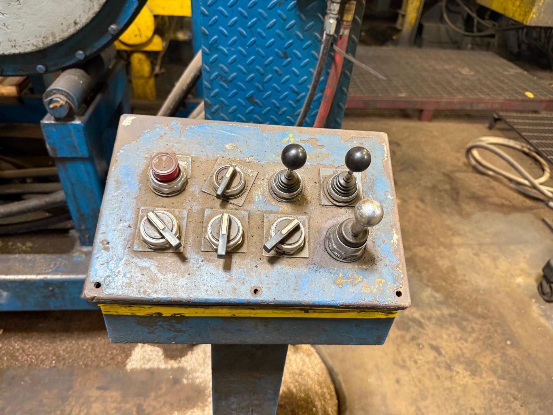 NOV GILL MODEL 800 LARGE OD BUCKING MACHINE UNIT, 4.5 - 16" PIPE (17 ...