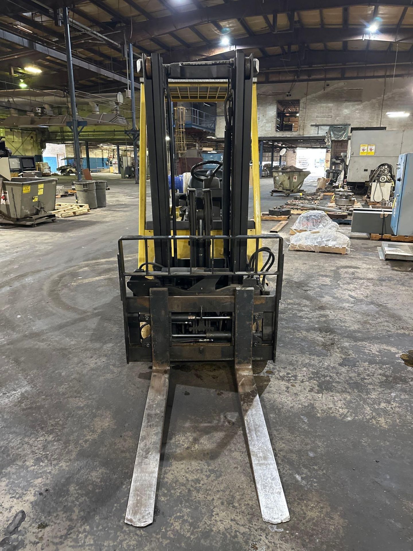 Hyster 60 Forlift Model: S60XM, S/N: D187V26609Z, Cap: 5250 Lb ...