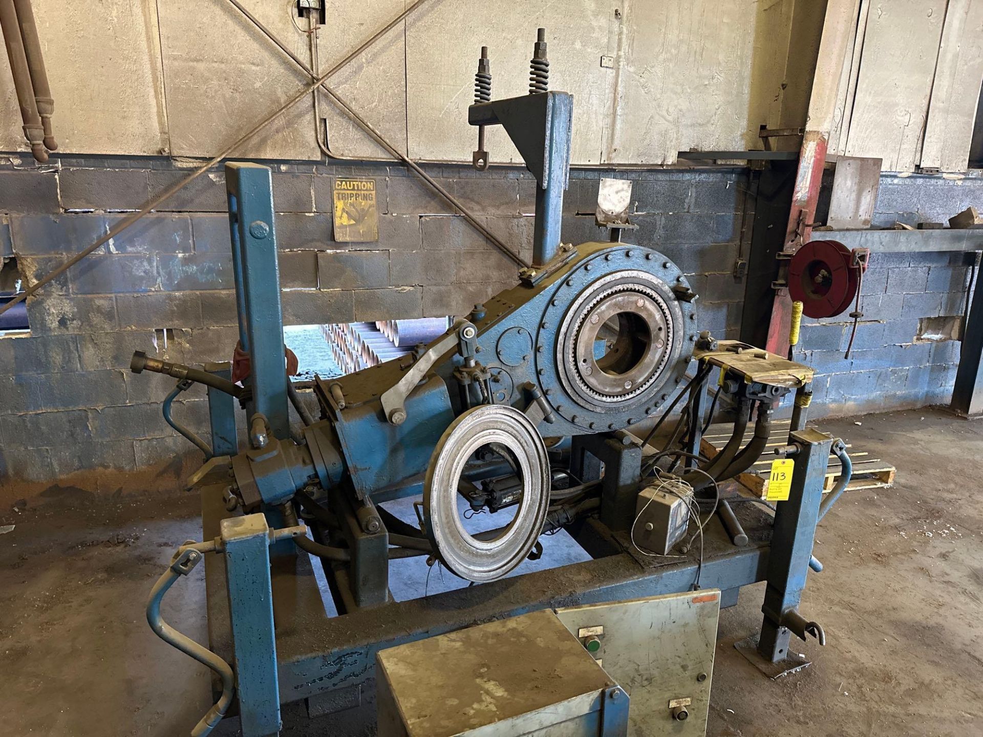 NOV Gill Model 700 Bucking Unit (disassembled).