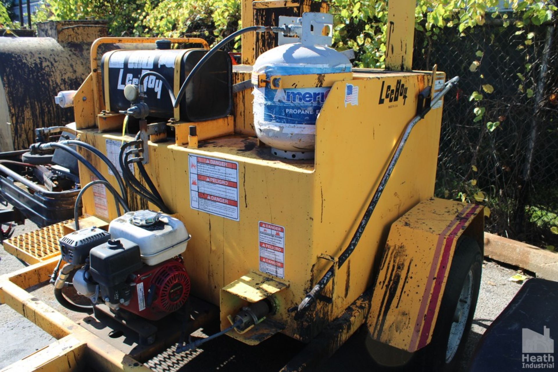 LEEBOY MODEL L250T TACK SPRAYER (NEW 2005)
