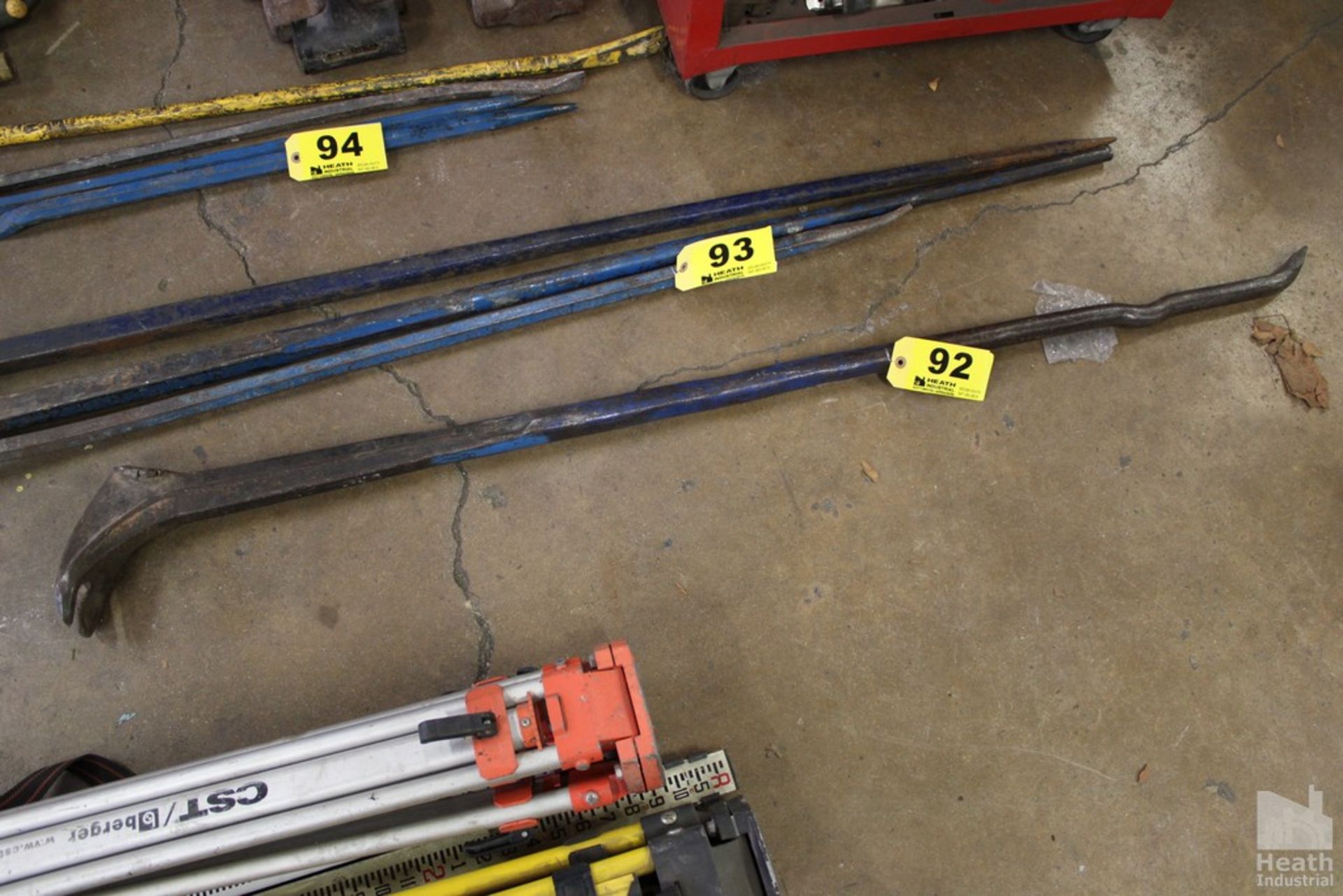 5' SPIKE PULLER PRY BAR