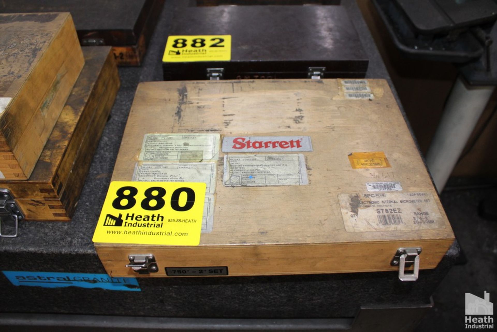 STARRETT ELECTRONIC INTERNAL MICROMETER SET